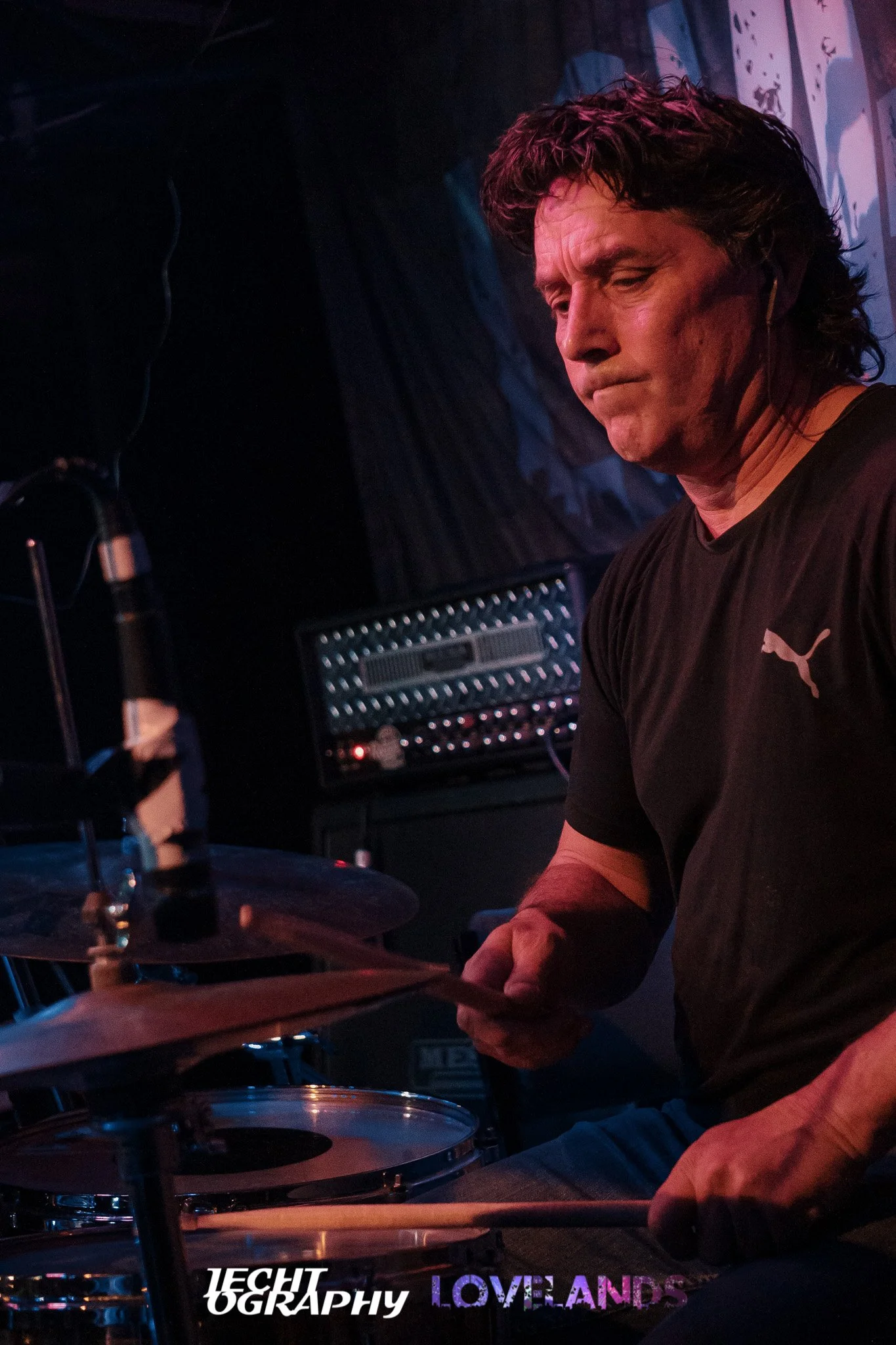 Sinner Man Saint plays Lovelands - The Great Balcony Break in ...