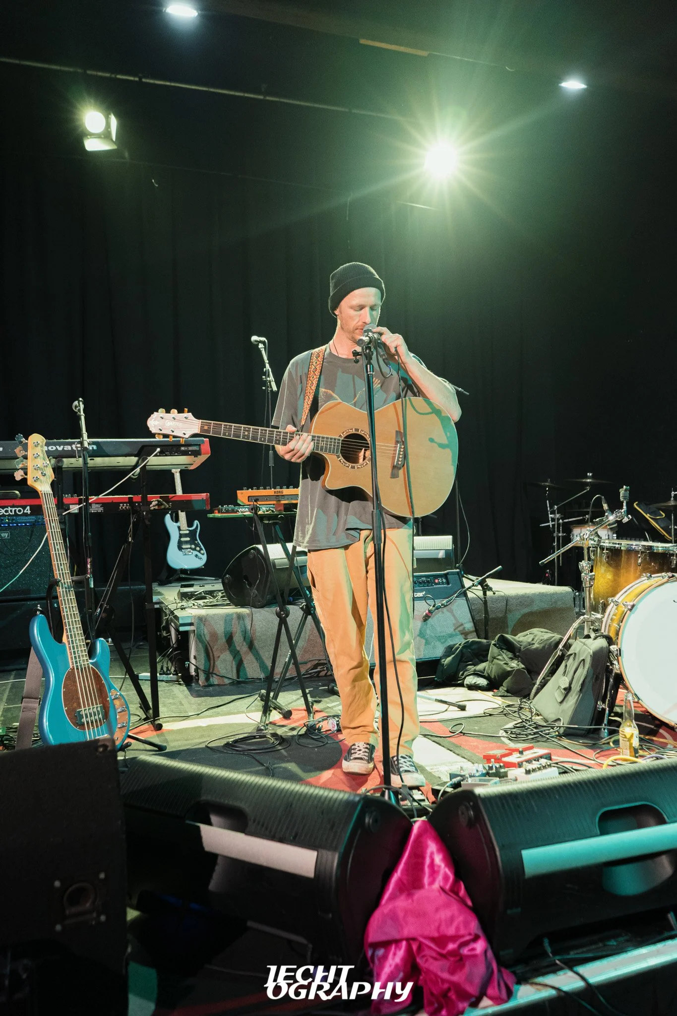 Devon Welch plays Galatos - SKRAM Walk Into The Sun Album Release Tour ...