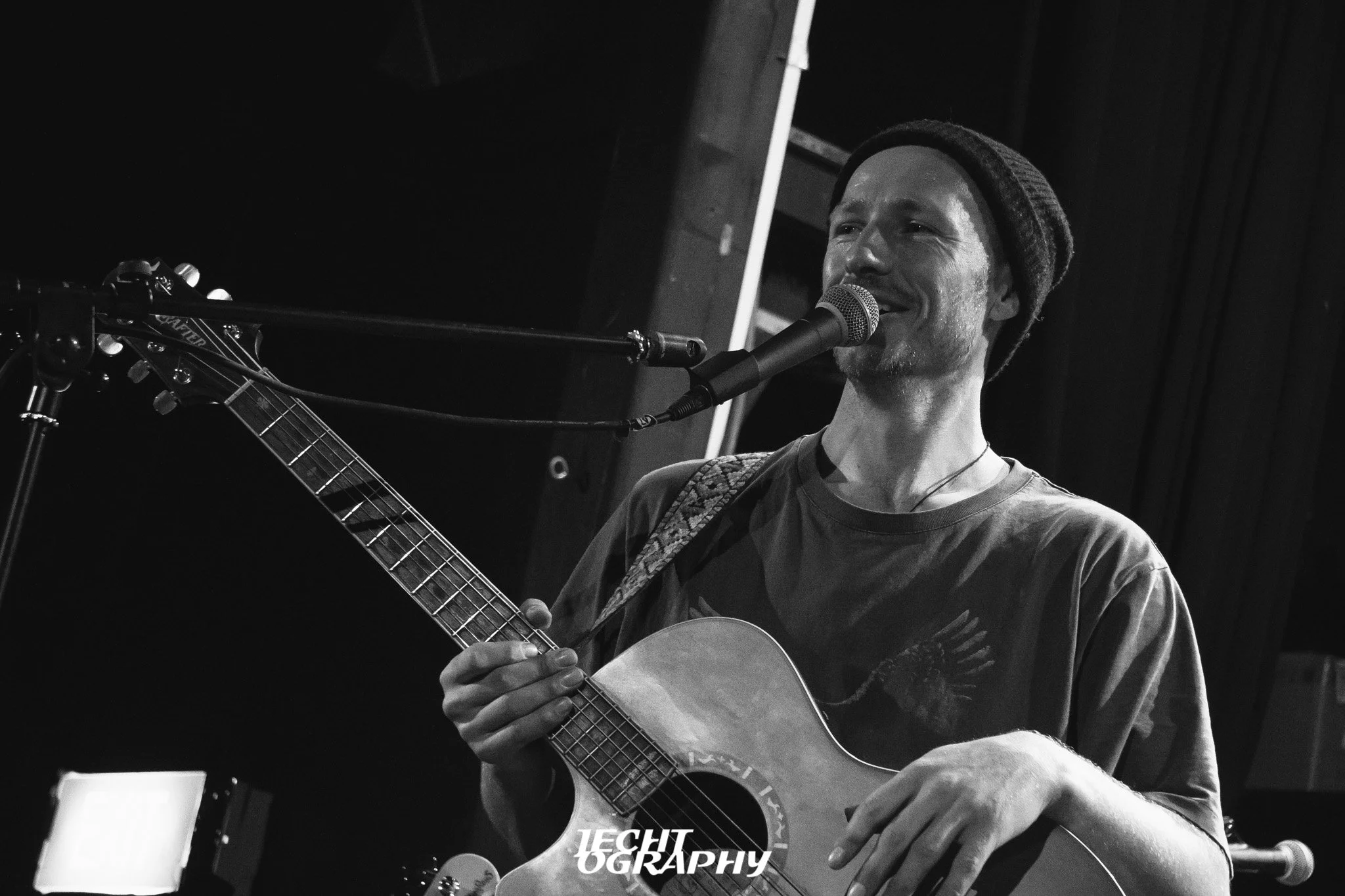 Devon Welch plays Galatos - SKRAM Walk Into The Sun Album Release Tour ...