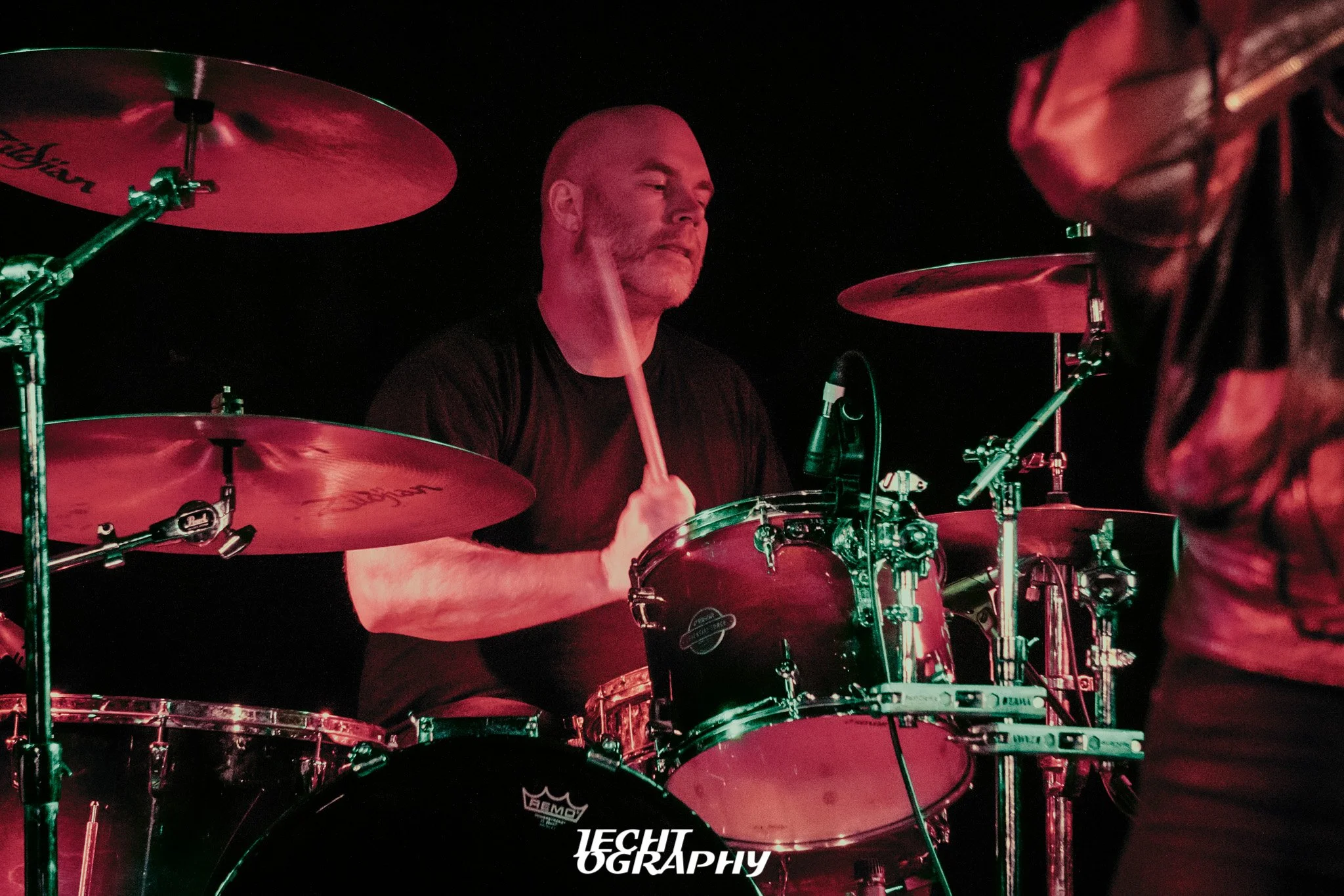 End Boss plays San Fran - Into Orbit with End boss & Gravel Pit ...