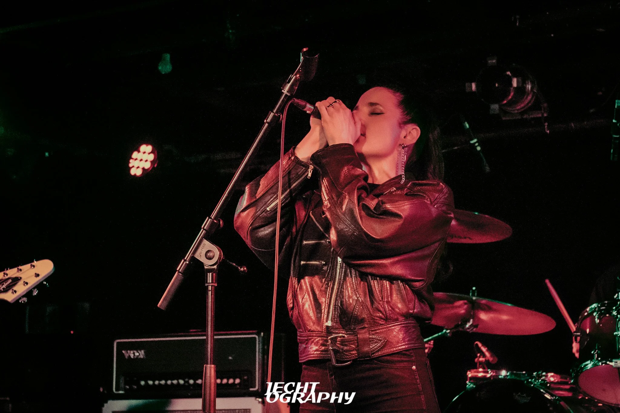 End Boss plays San Fran - Into Orbit with End boss & Gravel Pit ...