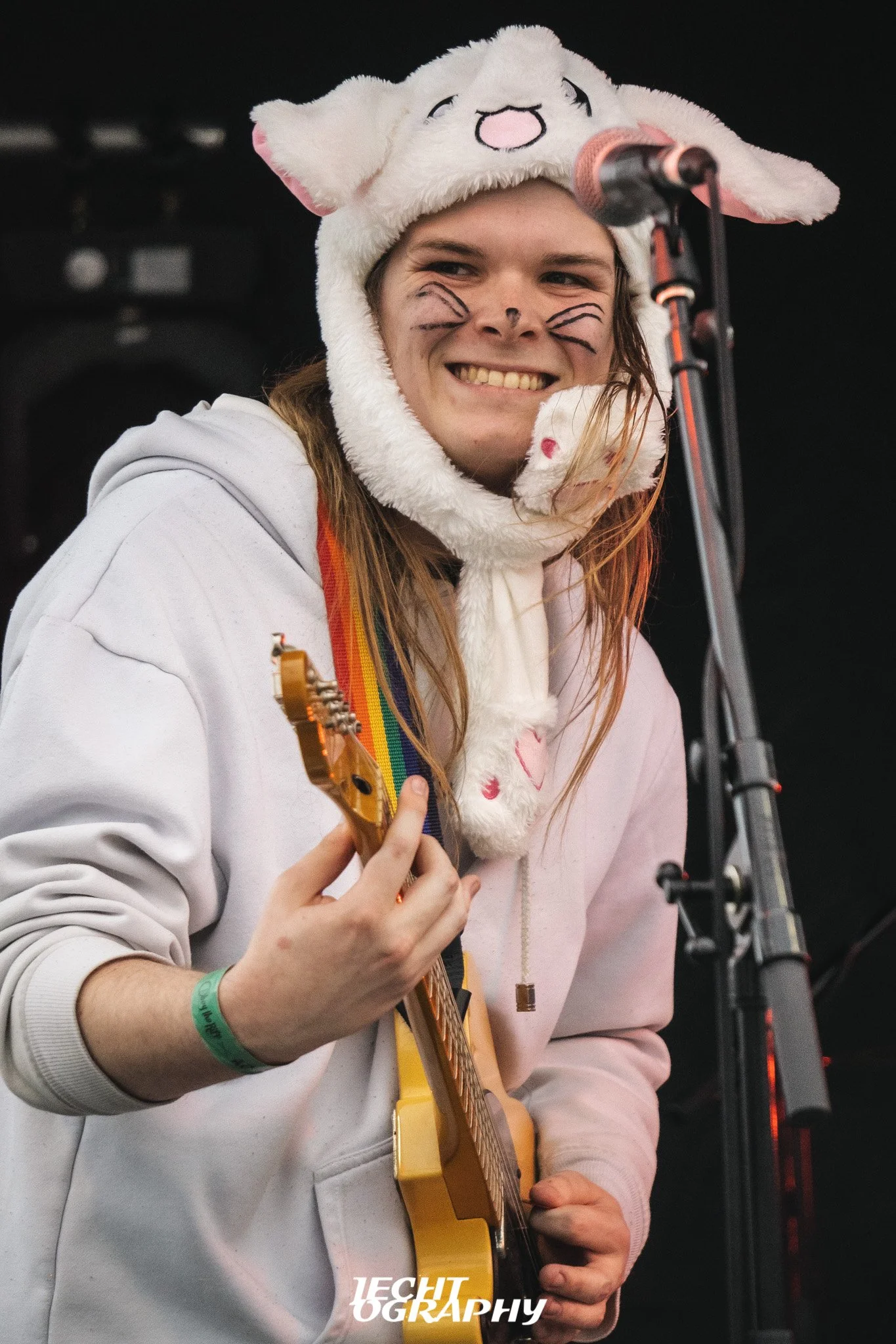 PISSBABY plays Brewtown - Obey The Riff 2022 — Jechtography