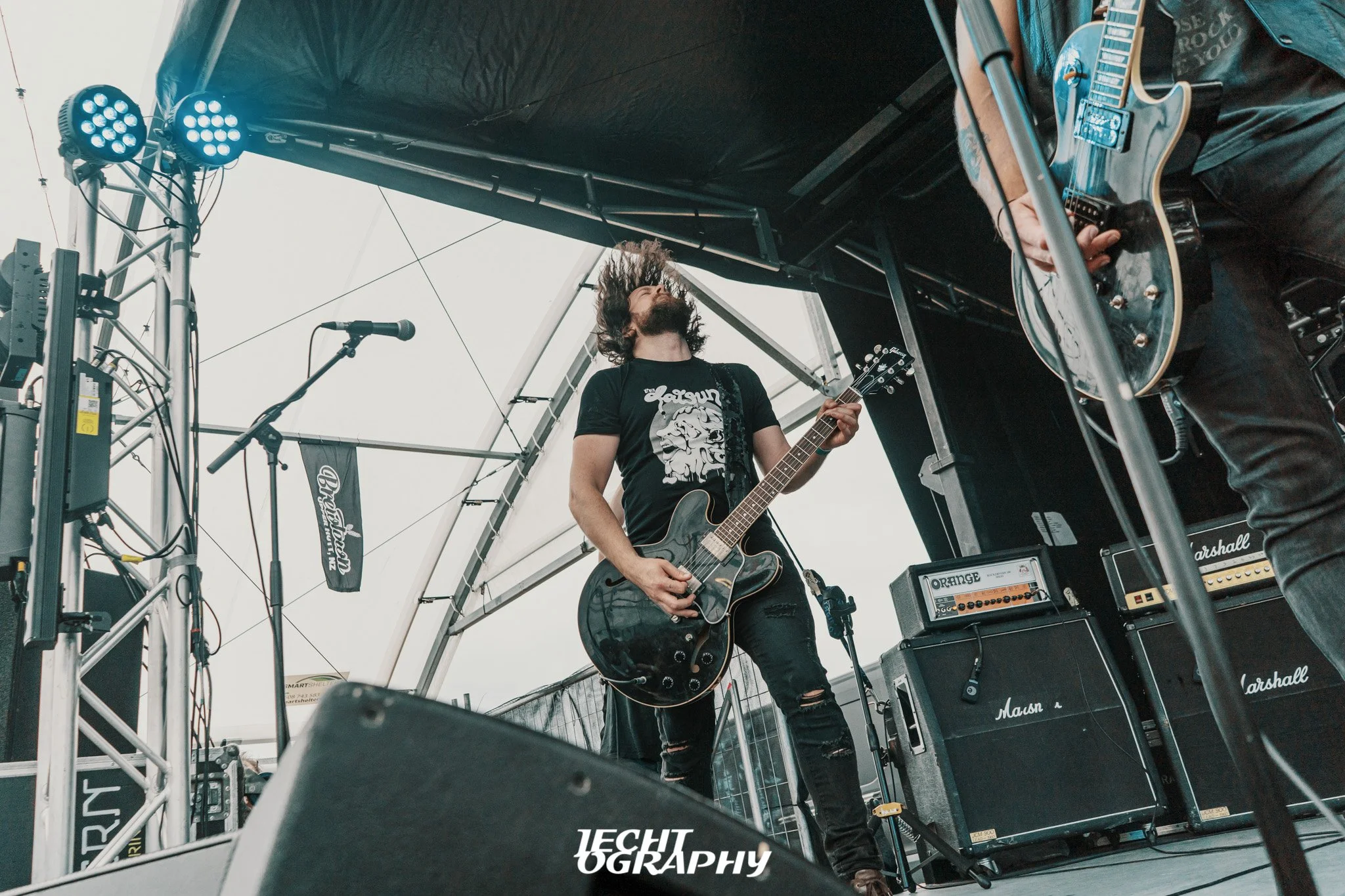 Pieces of Molly plays Brewtown - Obey The Riff 2022 — Jechtography