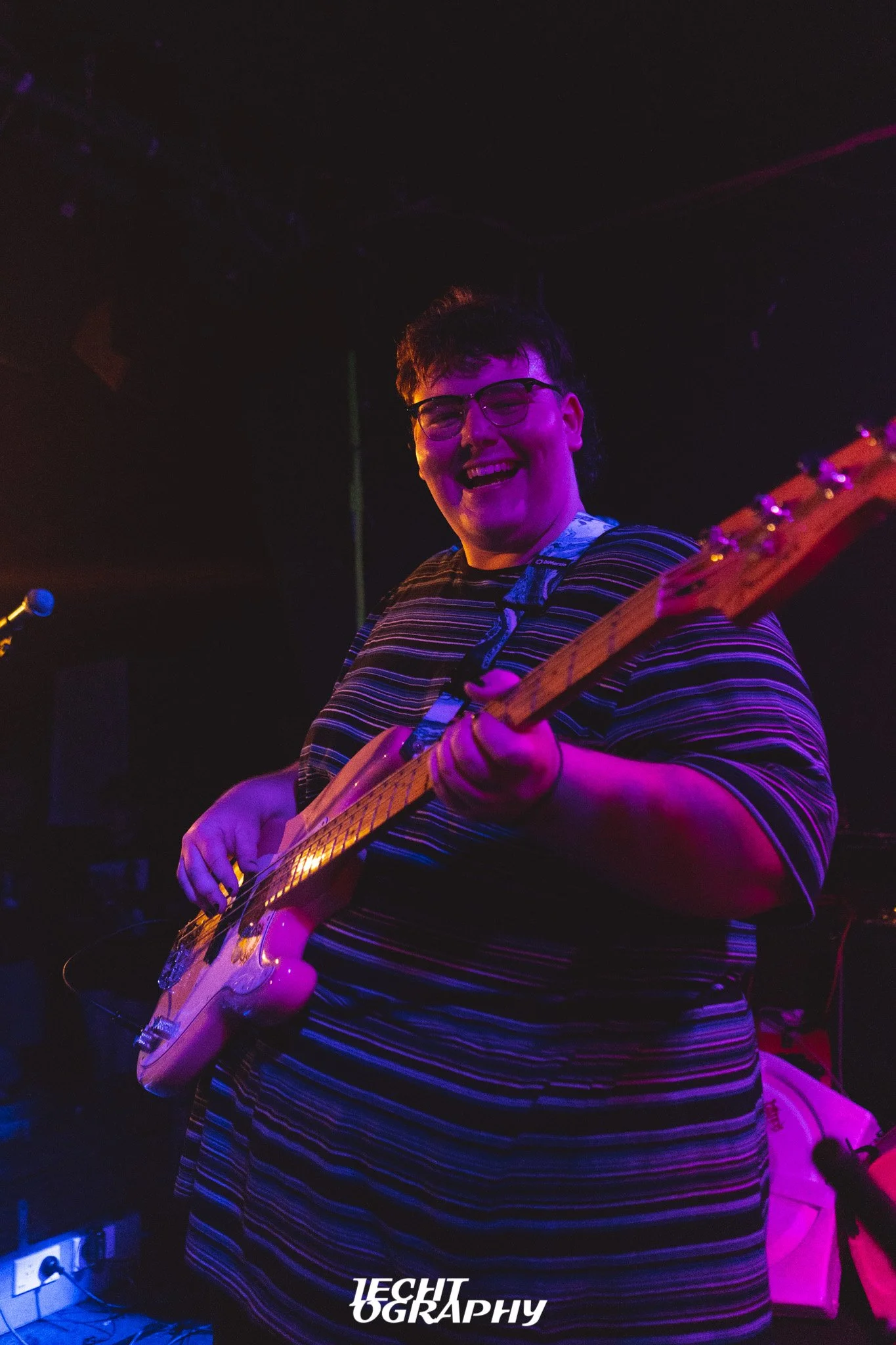 Burnt Out Graduate plays Valhalla - DARTZ Album Release Show — Jechtography