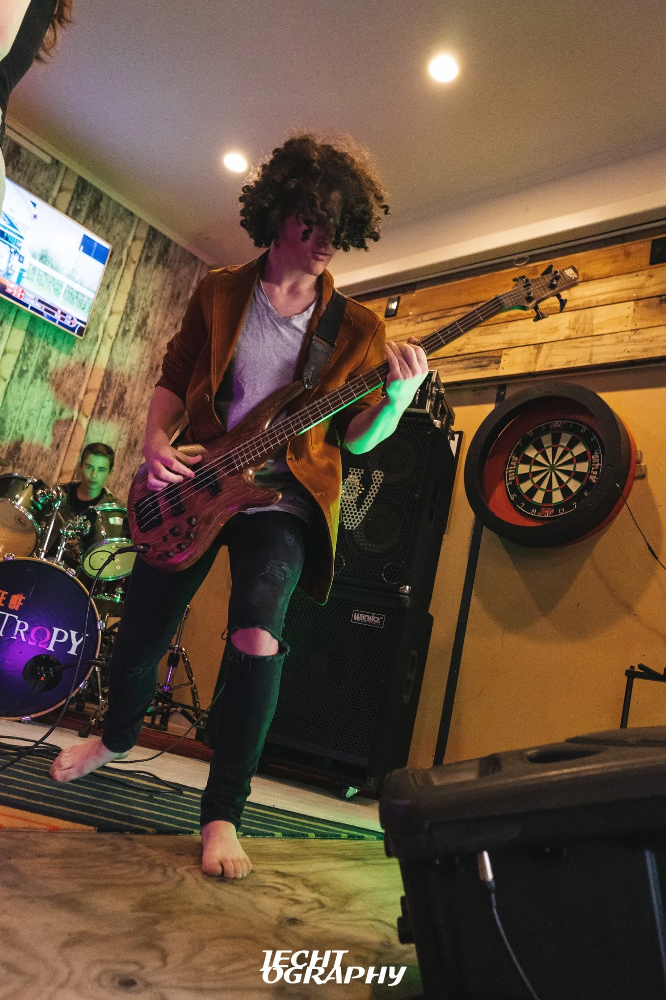 Caravel plays Pinetree Arms - ROCK THE PINETREES November — Jechtography