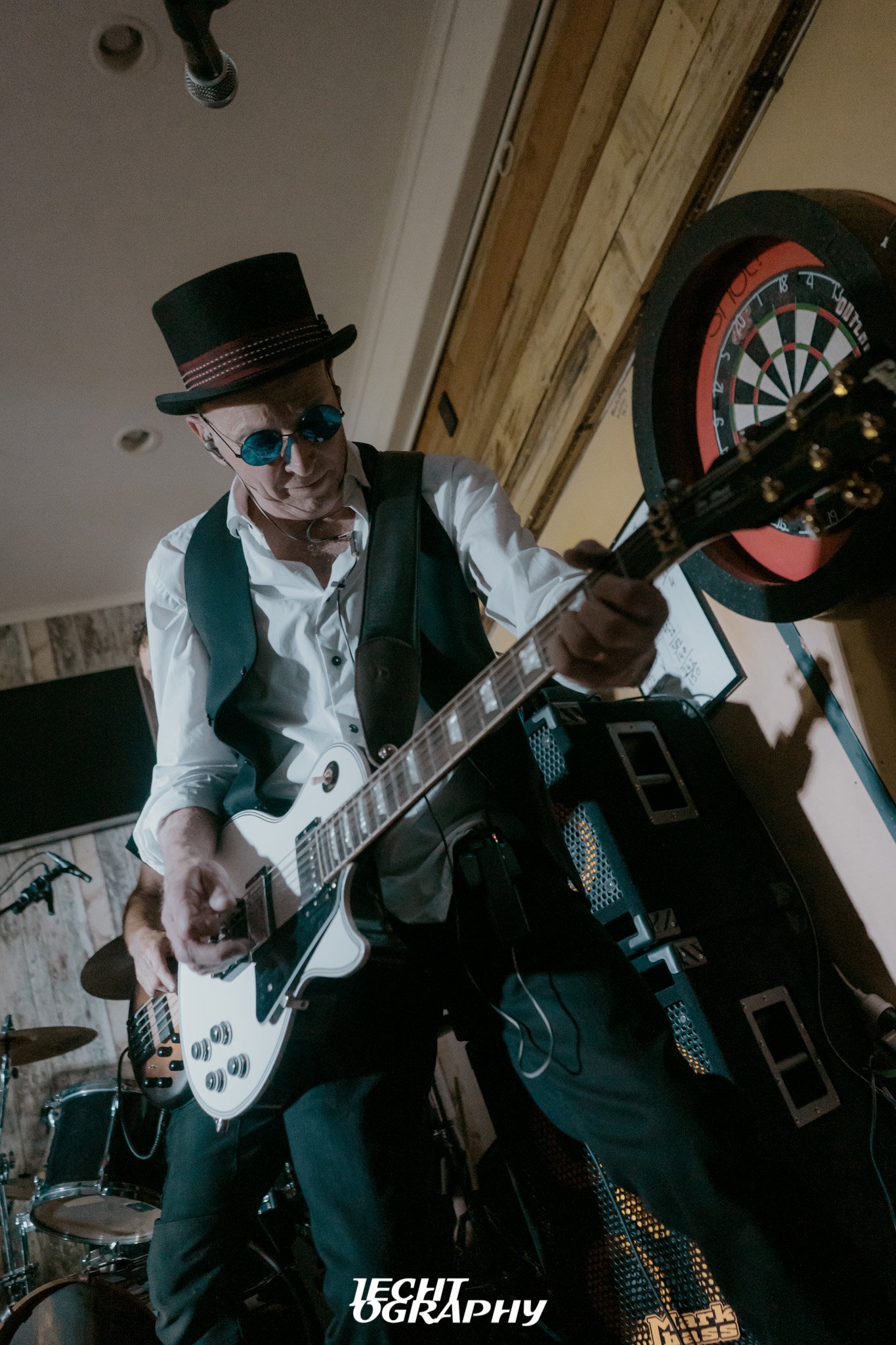 Gold Dust Woman plays Pinetree Arms - The Ultimate Collection - Tom ...