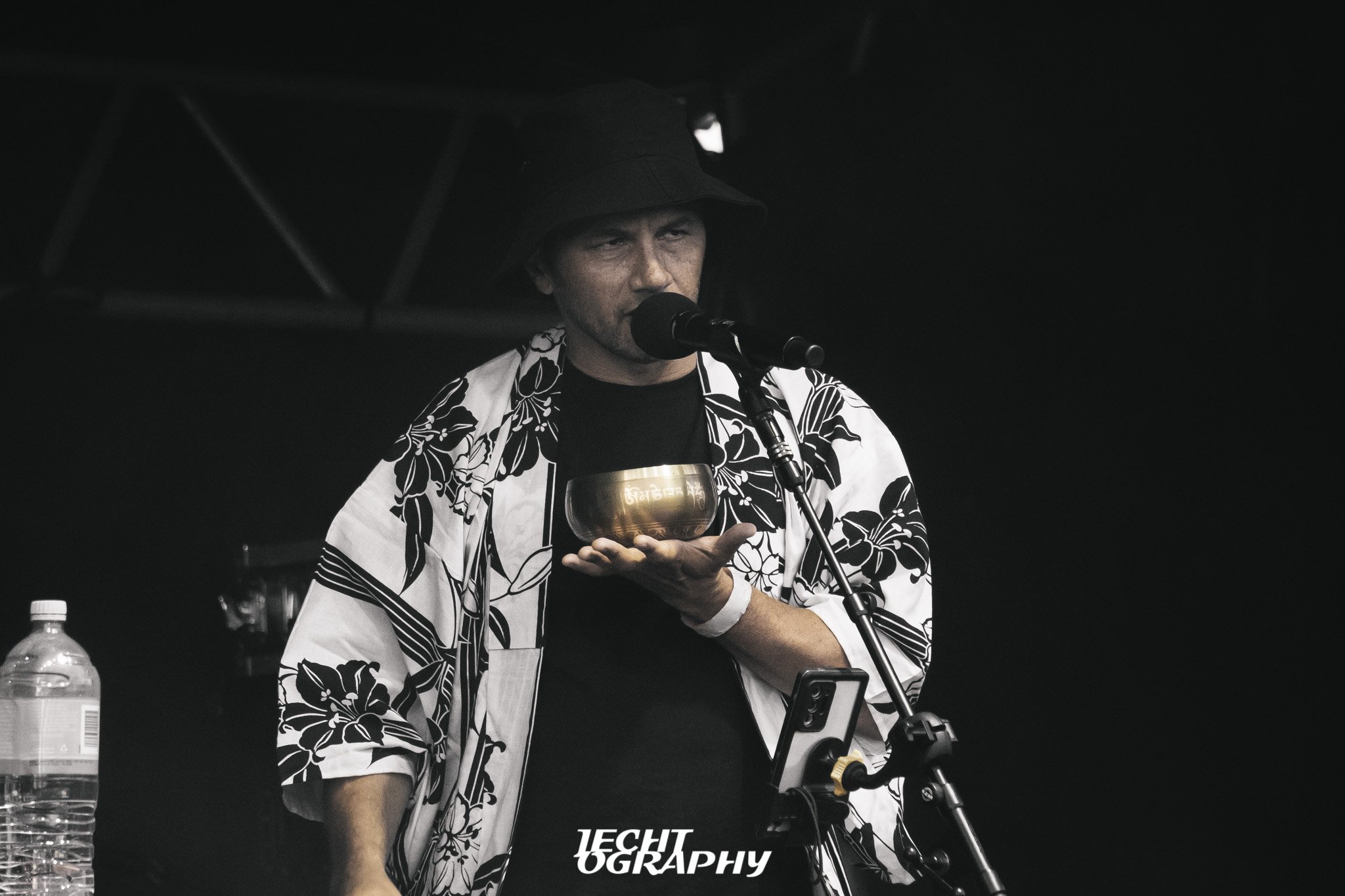 Jason Kerrison plays Resolution 2022 NYE 2023 — Jechtography