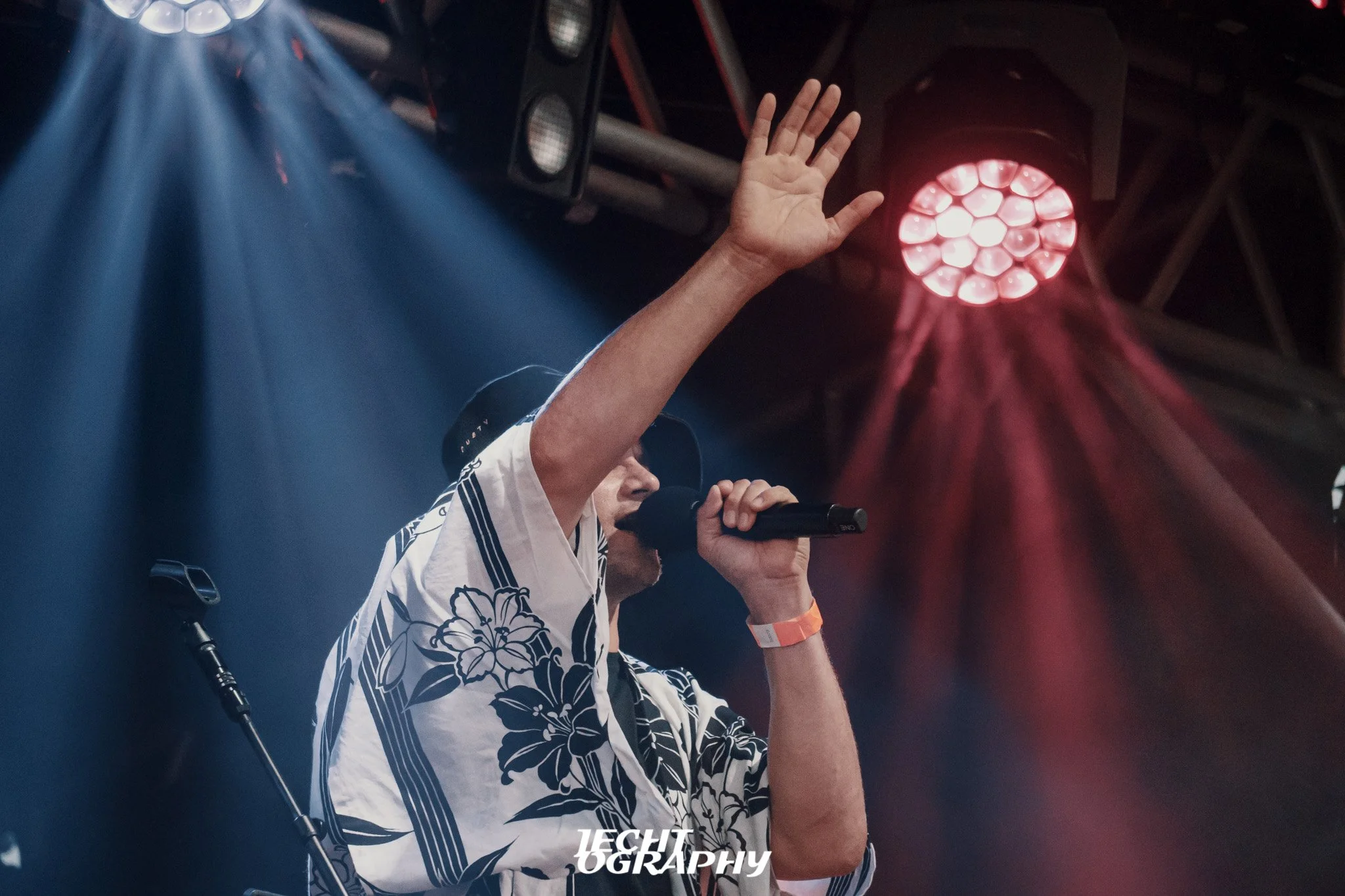 Jason Kerrison plays Resolution 2022 NYE 2023 — Jechtography