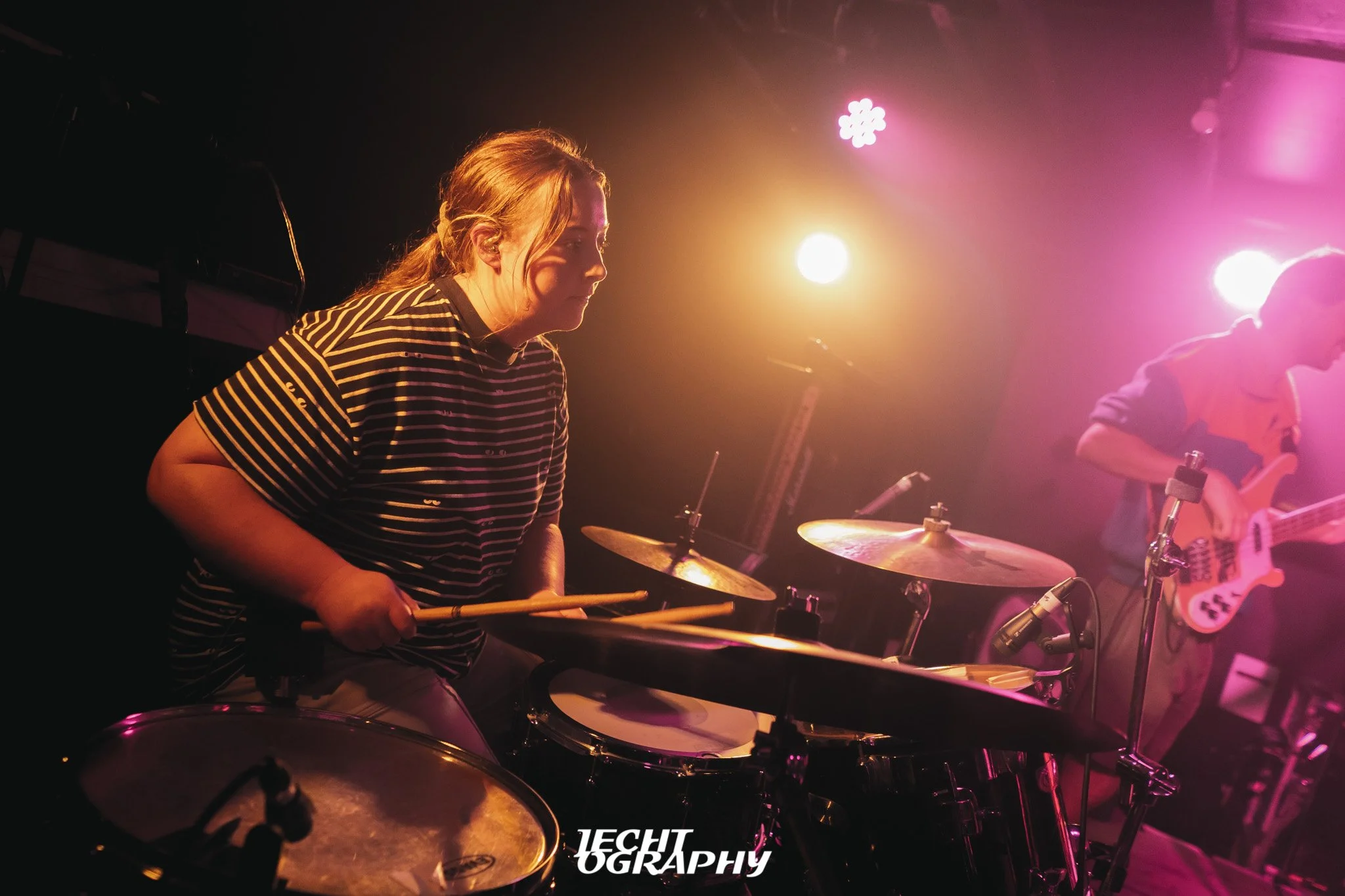 Sofia Machray plays San Fran - Summer in Te-Whanganui-A-Tara — Jechtography