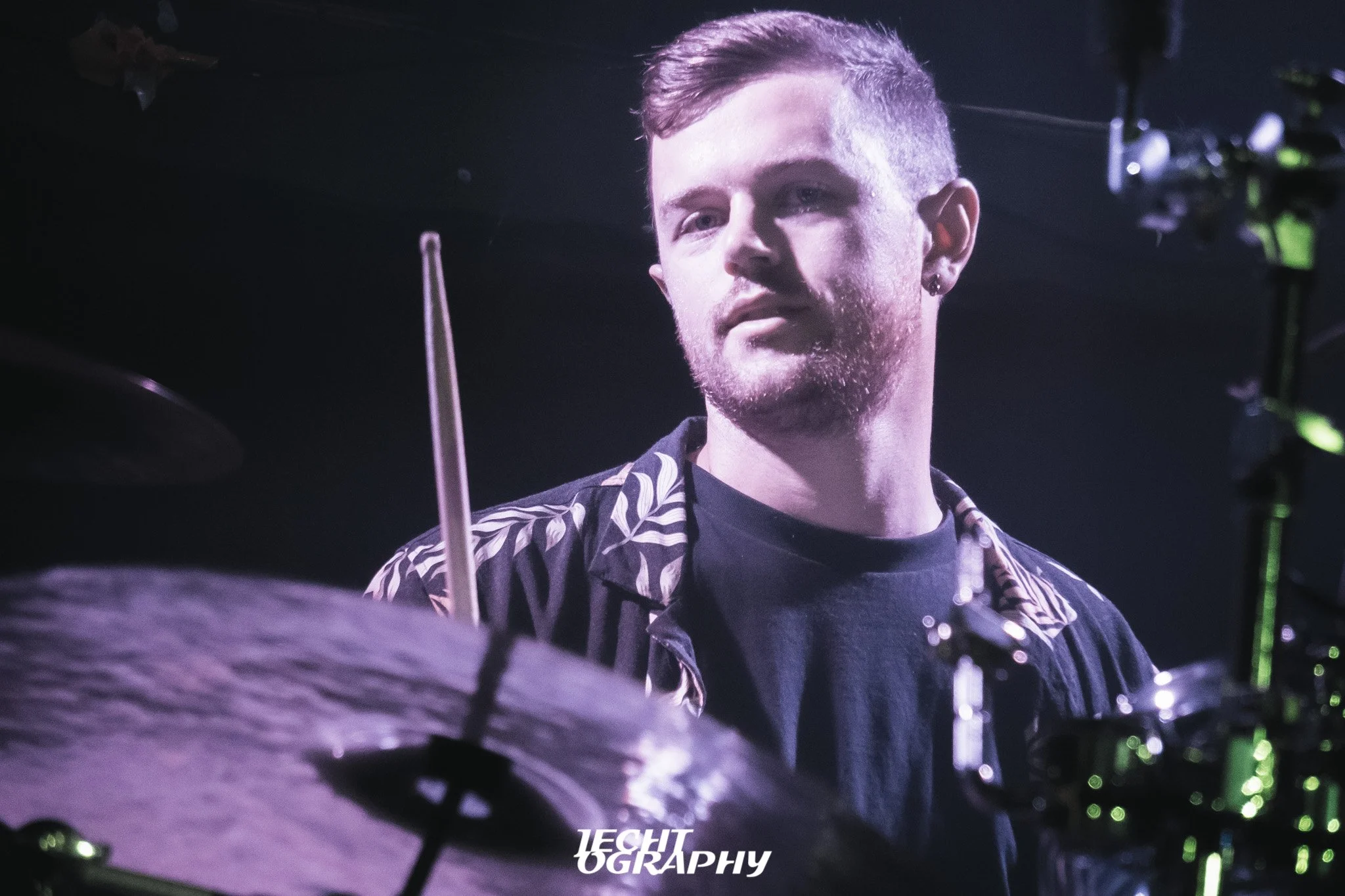 Bush Lawyer plays Valhalla - Dash Ripshaw Live! At Valhalla with Tower ...