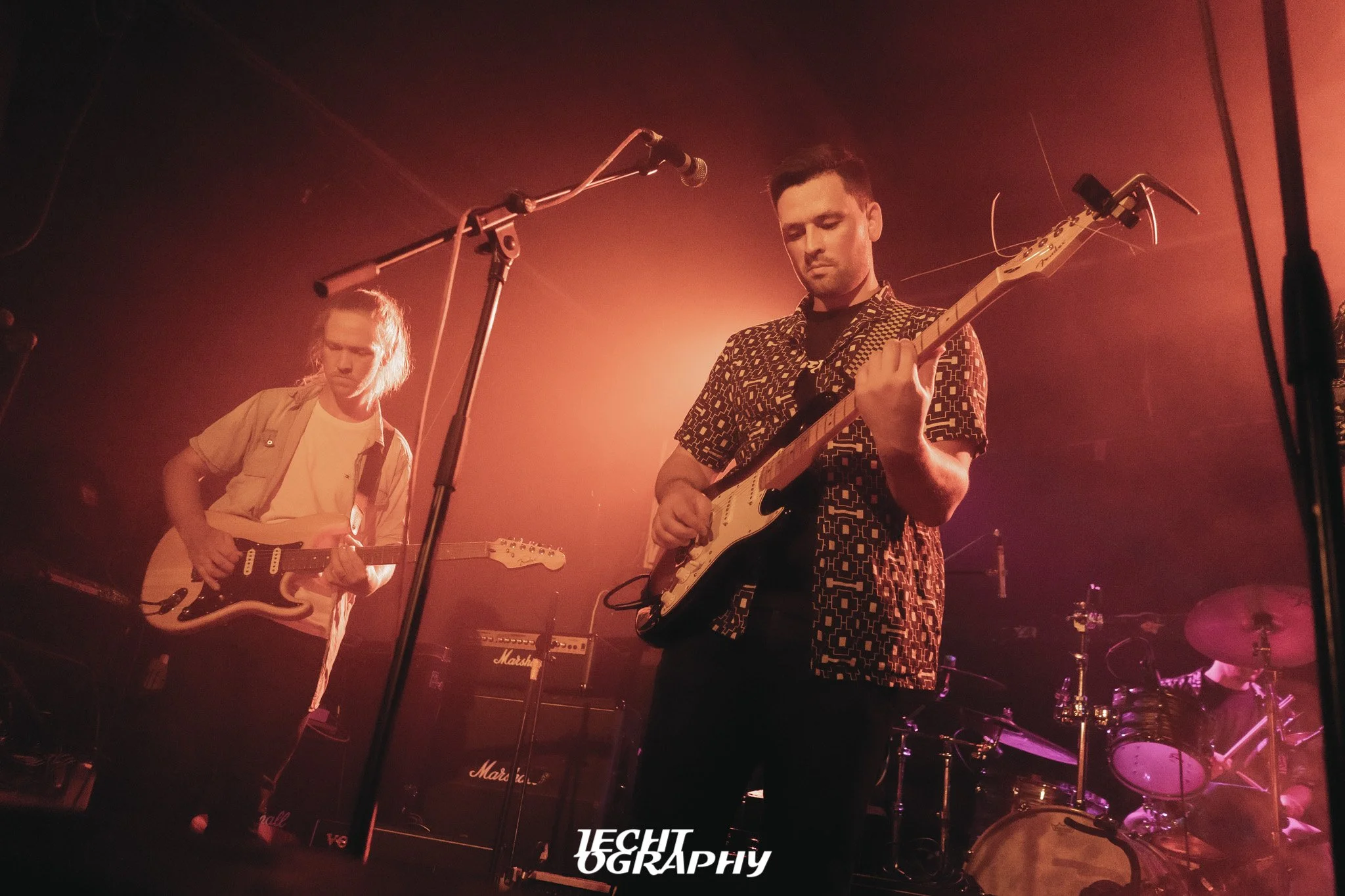 Bush Lawyer plays Valhalla - Dash Ripshaw Live! At Valhalla with Tower ...