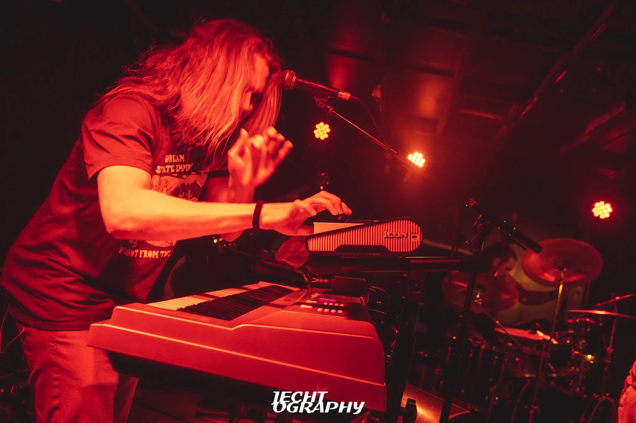 SKRAM plays San Fran - Skram Surprise Pop Up Gig At San Fran Feat ...