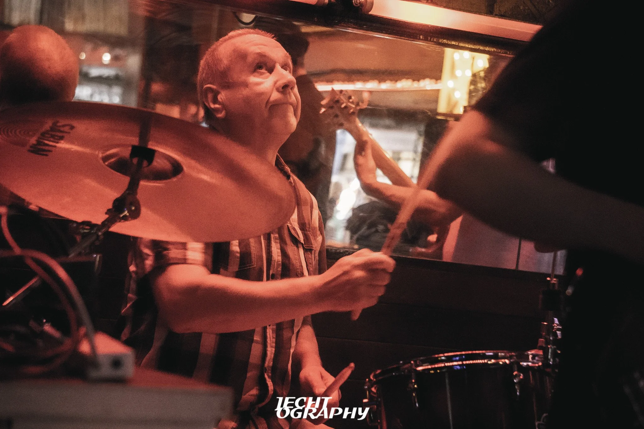 Electric Tapestry plays Eva Beva - SHE vs THE WORLD AMDAN Single ...