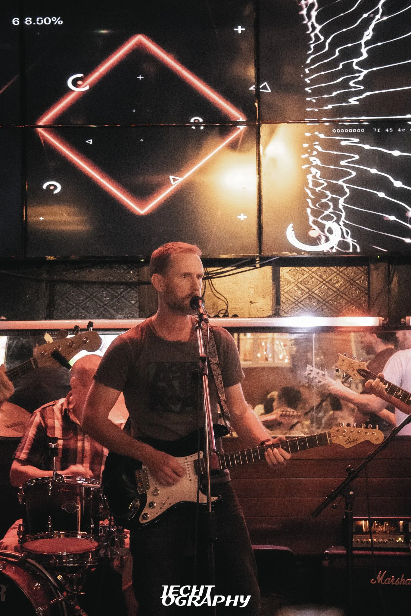 Electric Tapestry plays Eva Beva - SHE vs THE WORLD AMDAN Single ...