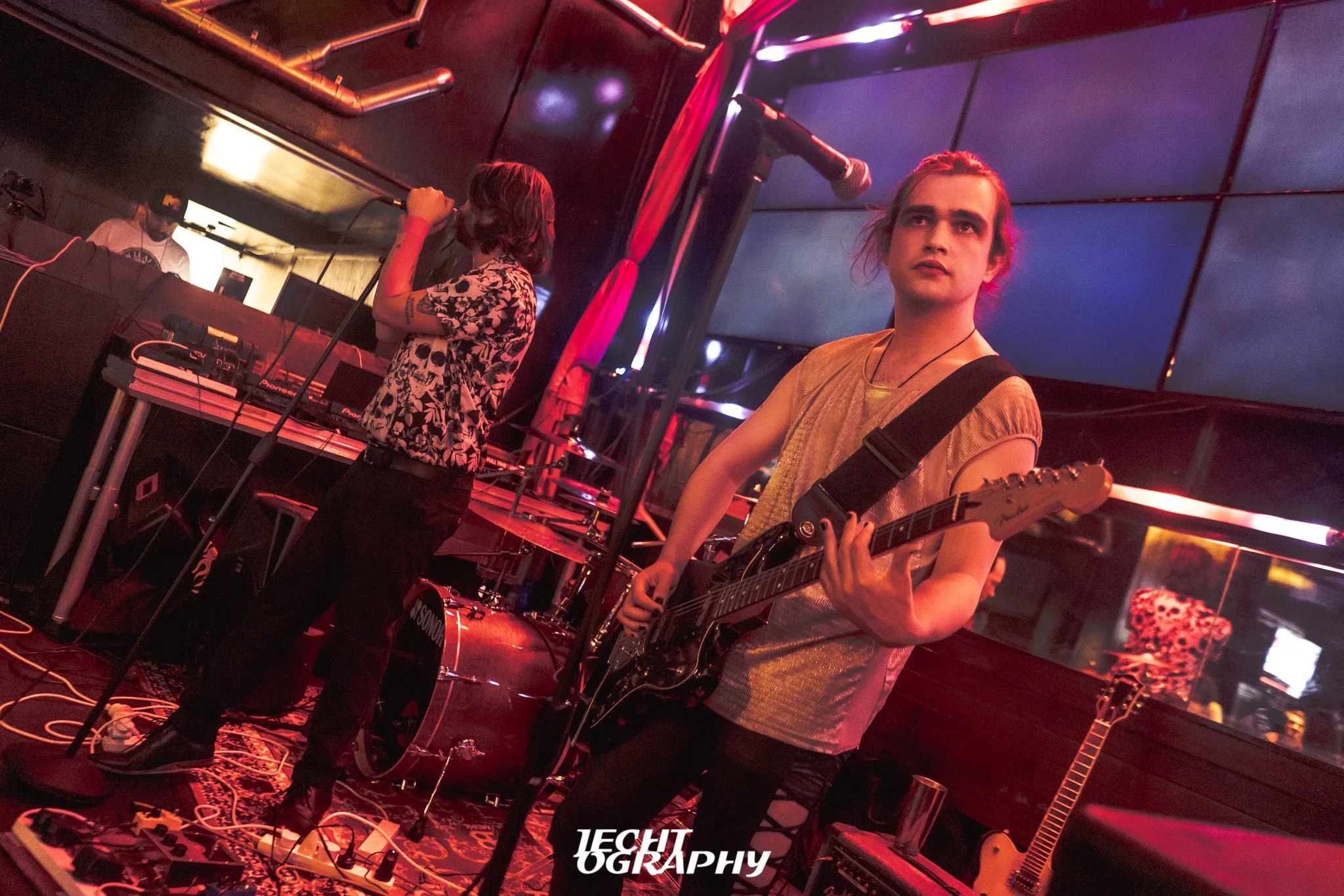 S H E plays Eva Beva - SHE vs THE WORLD AMDAN Single Release Gig ...