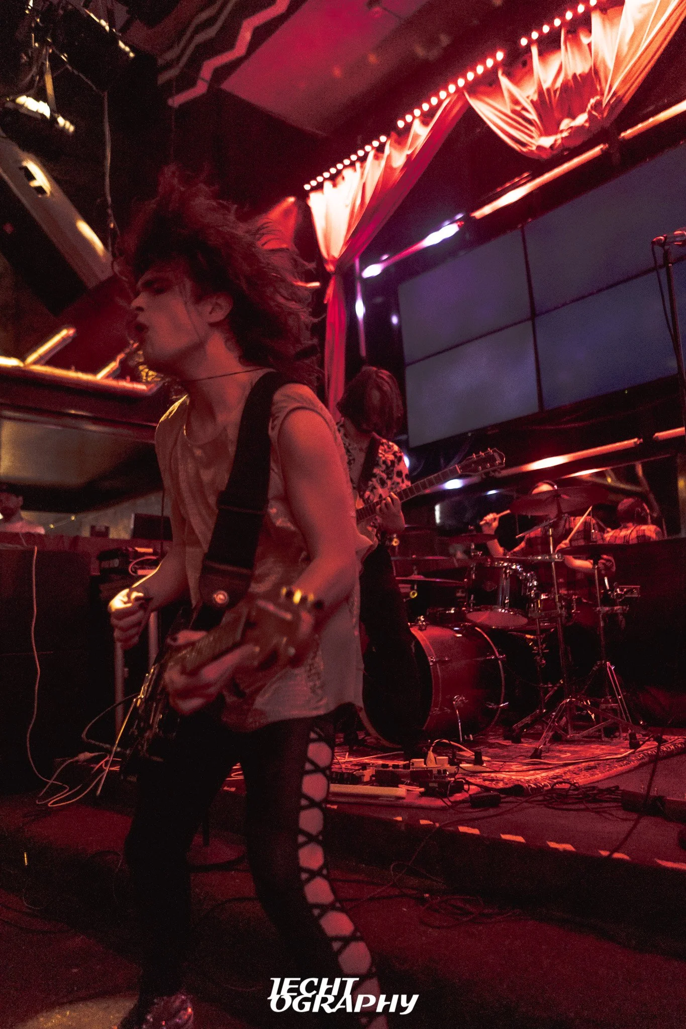 S H E plays Eva Beva - SHE vs THE WORLD AMDAN Single Release Gig ...