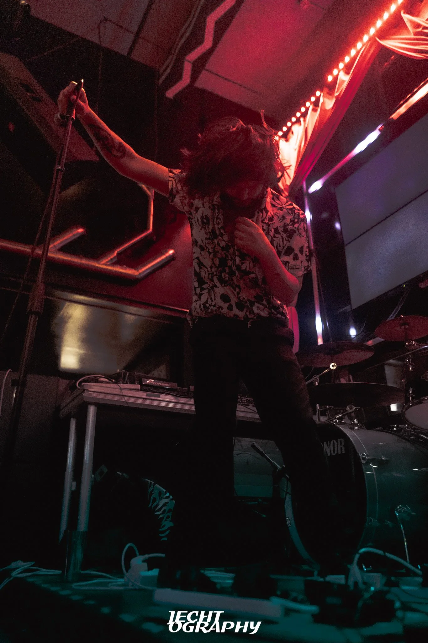 S H E plays Eva Beva - SHE vs THE WORLD AMDAN Single Release Gig ...