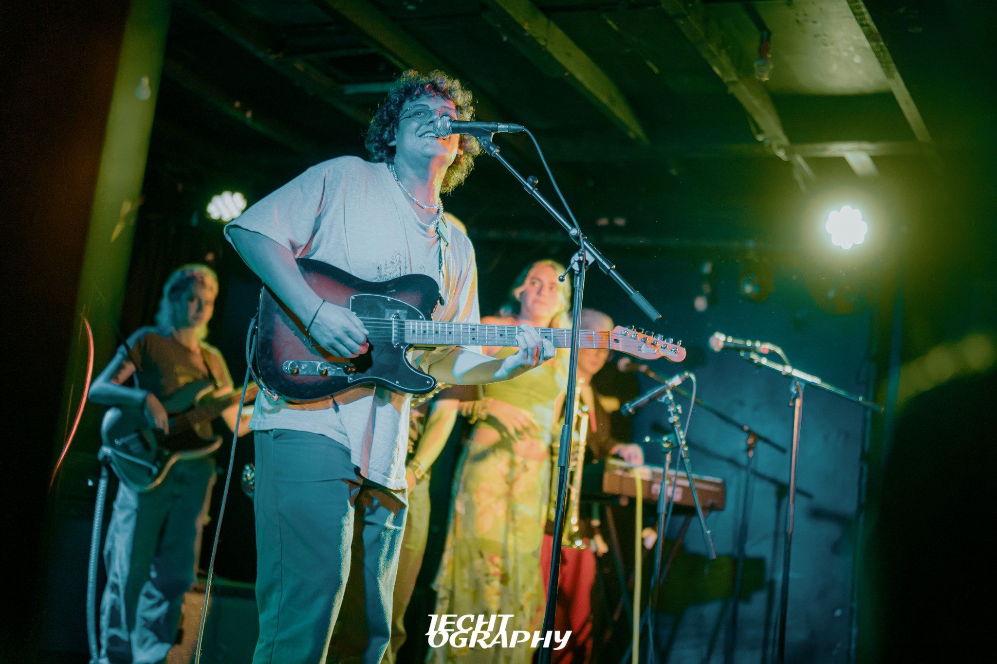 ESBEE plays San Fran - DEE x ESBEE with Daisy Grae — Jechtography