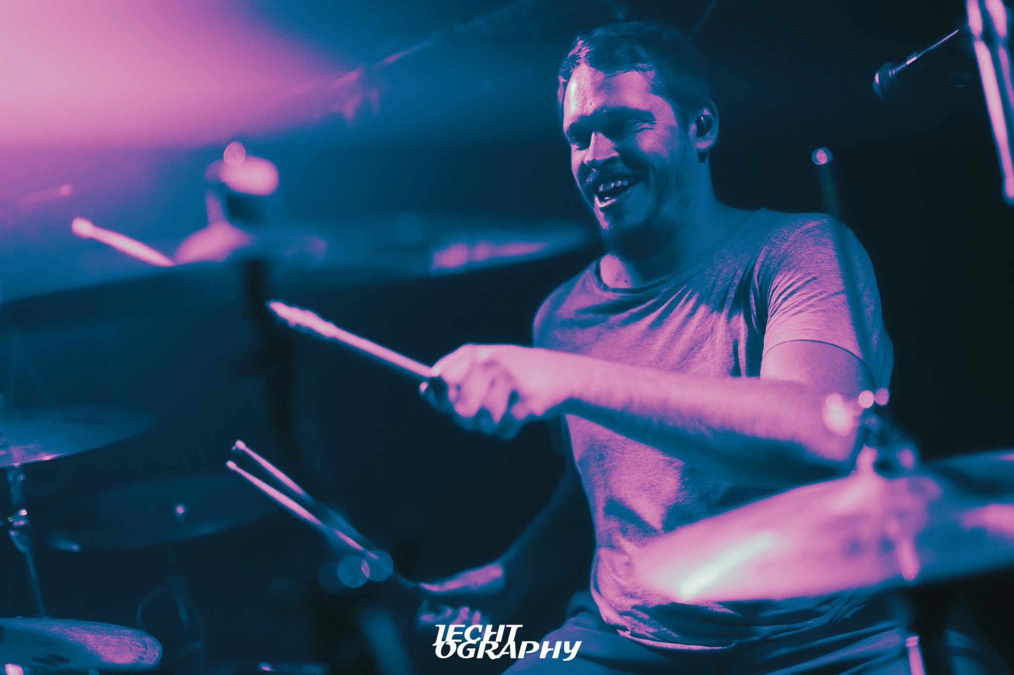 XFM plays Valhalla - How To Human / XFM / Dislocate — Jechtography