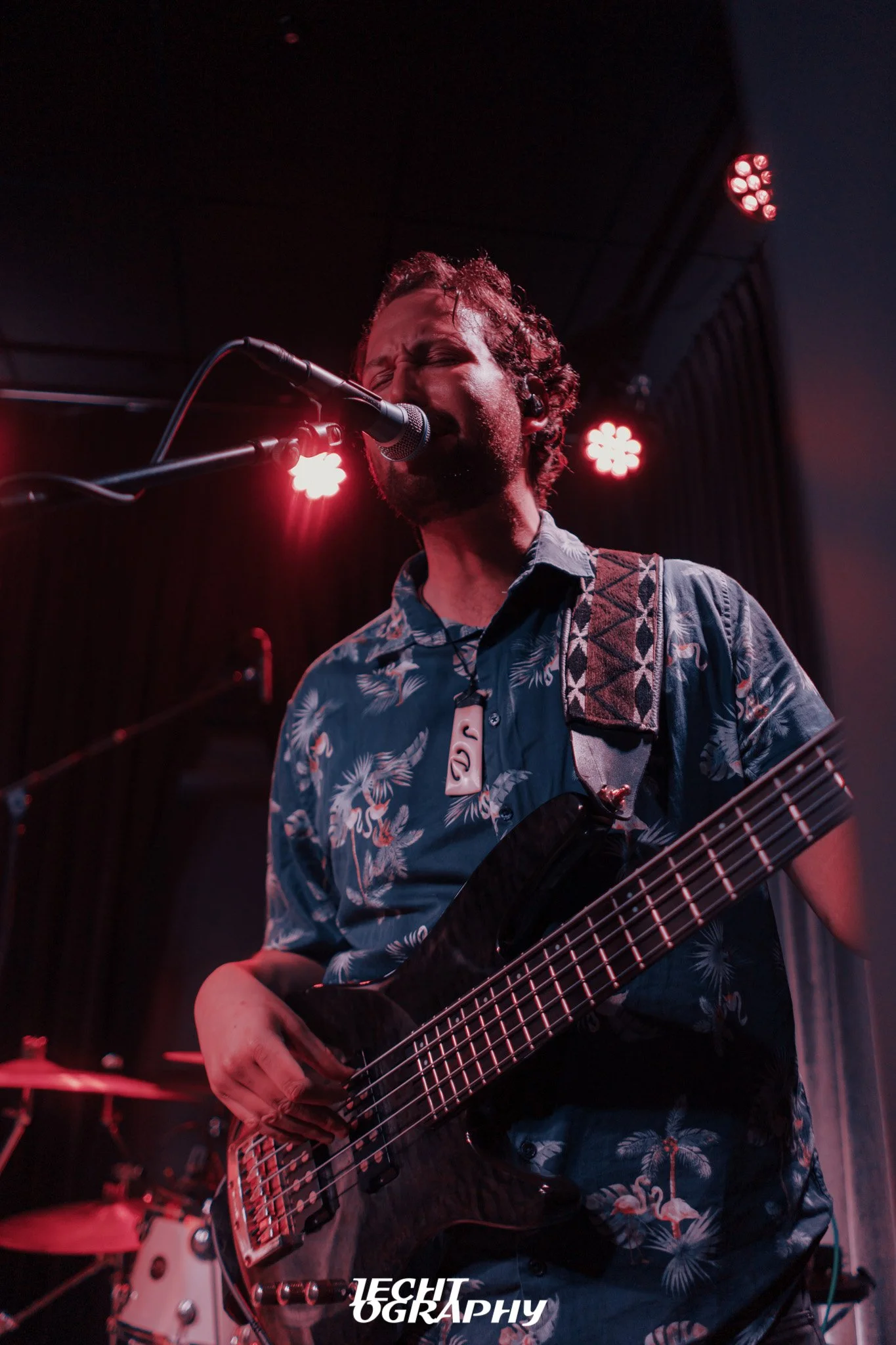 SKRAM plays Big Fan - Skram Strawberry Dream Tour — Jechtography