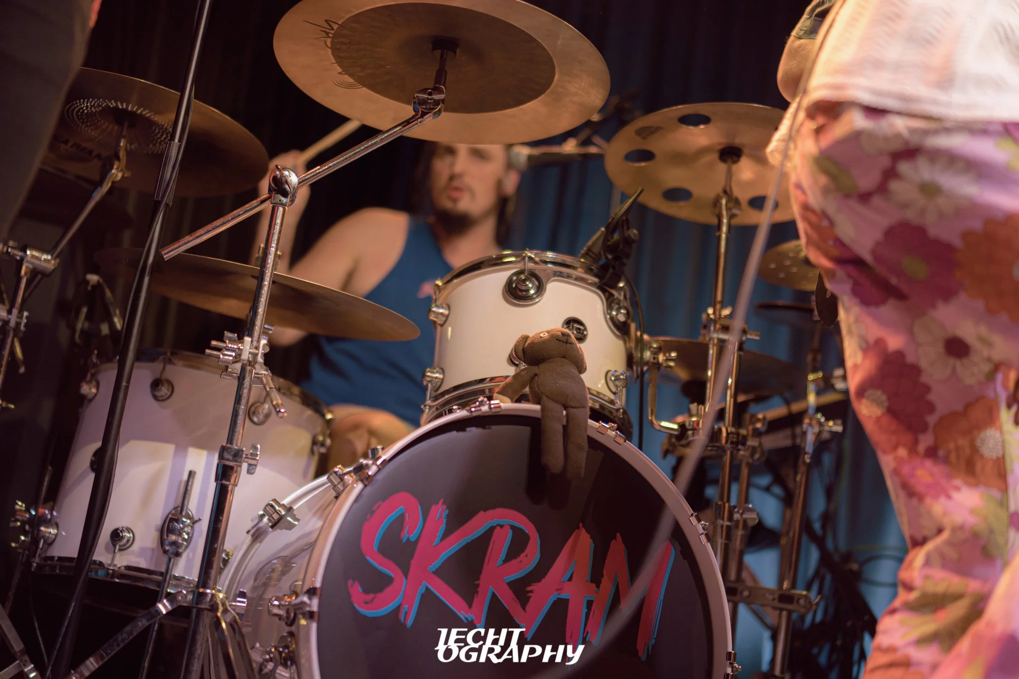 SKRAM plays Big Fan - Skram Strawberry Dream Tour — Jechtography