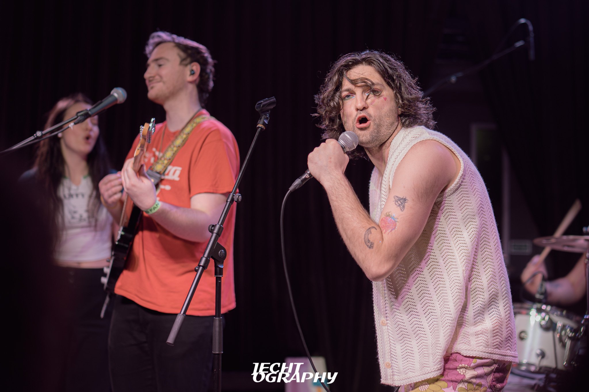 SKRAM plays Big Fan - Skram Strawberry Dream Tour — Jechtography