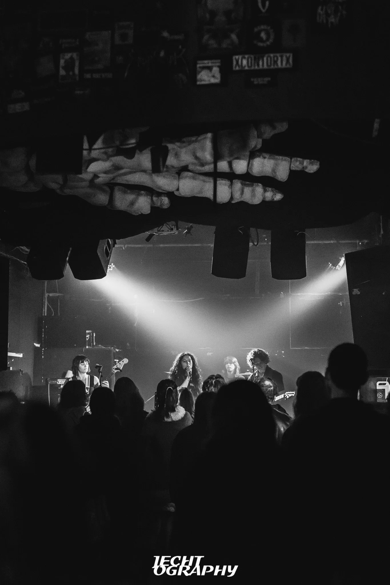 POUT plays Valhalla - Videodrome Release Tour — Jechtography