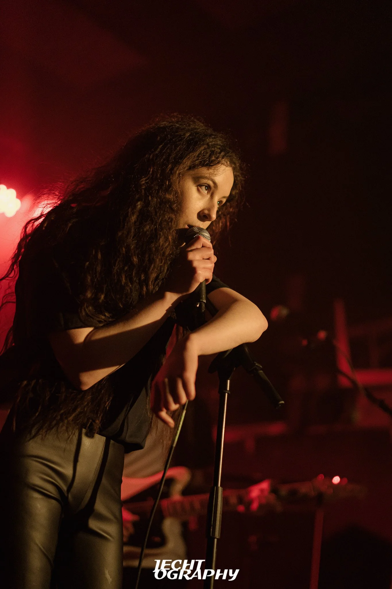 POUT plays Valhalla - Videodrome Release Tour — Jechtography