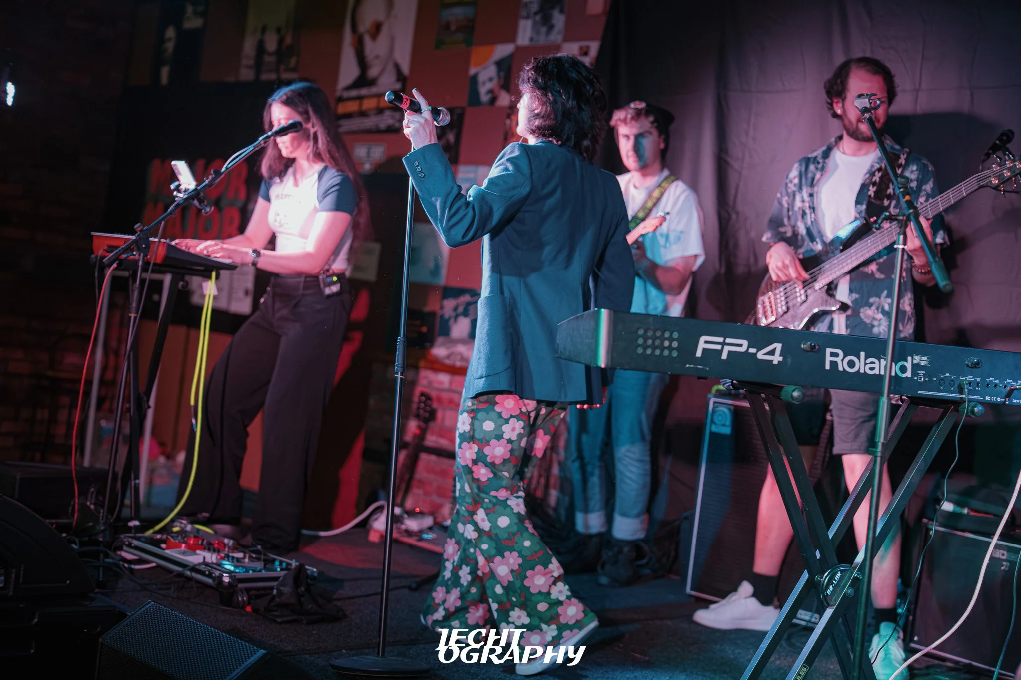 SKRAM plays Turoa Lodge - SKRAM Strawberry Dream Tour — Jechtography