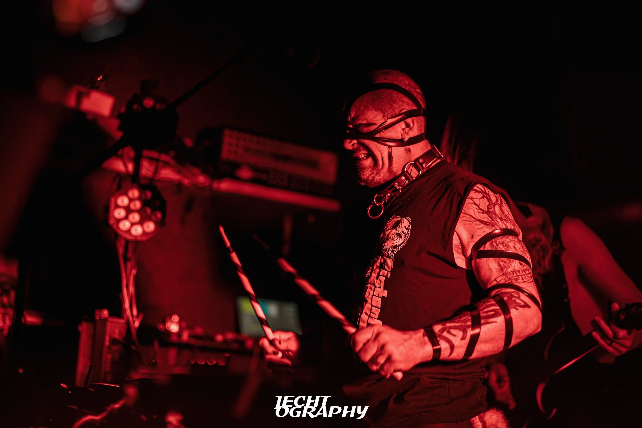 Anders Colsefni and The Feeders plays Valhalla - NUMETAL MAYHEM ...