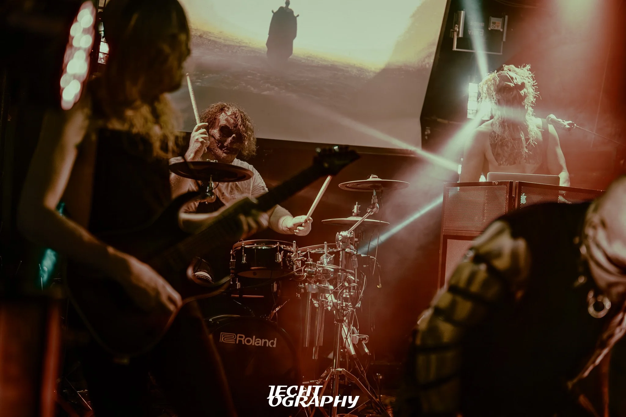 Anders Colsefni and The Feeders plays Valhalla - NUMETAL MAYHEM ...