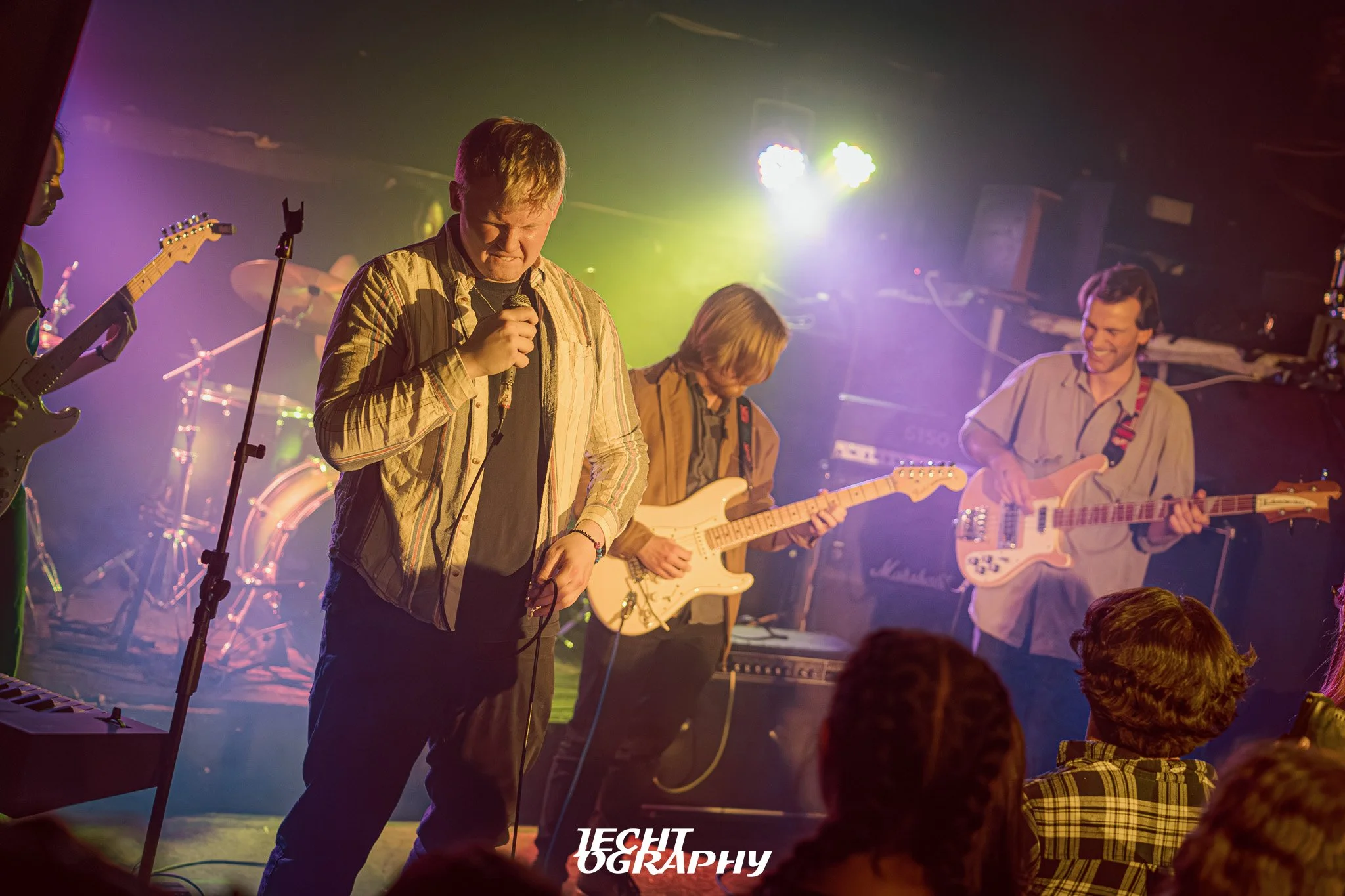 Ben McHardy plays Valhalla - Smilezz That Aren't Around Release Gig ...