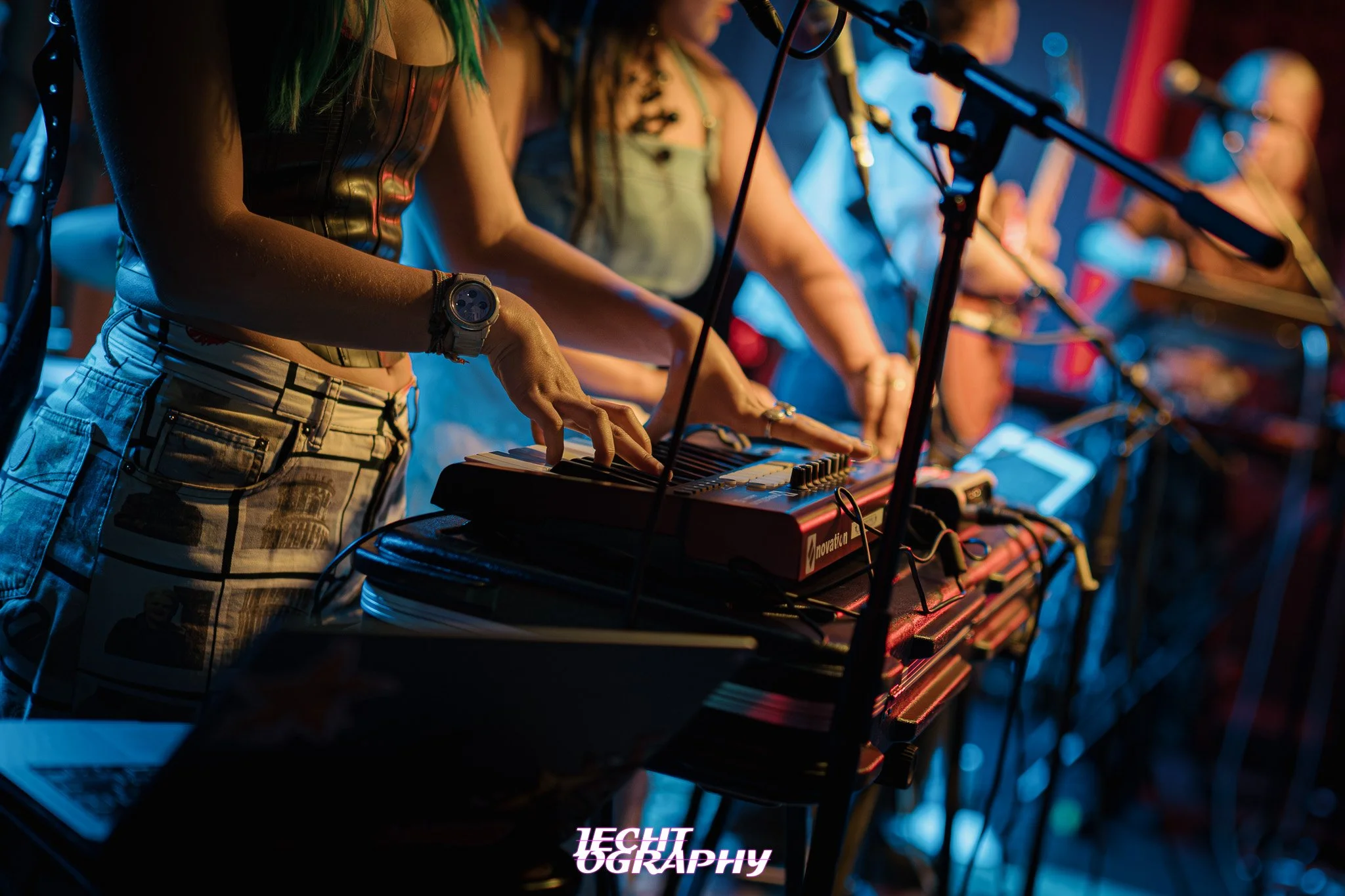 Milktooth plays Parrotdog - Newtown Festival Beer Launch Party 2024 ...