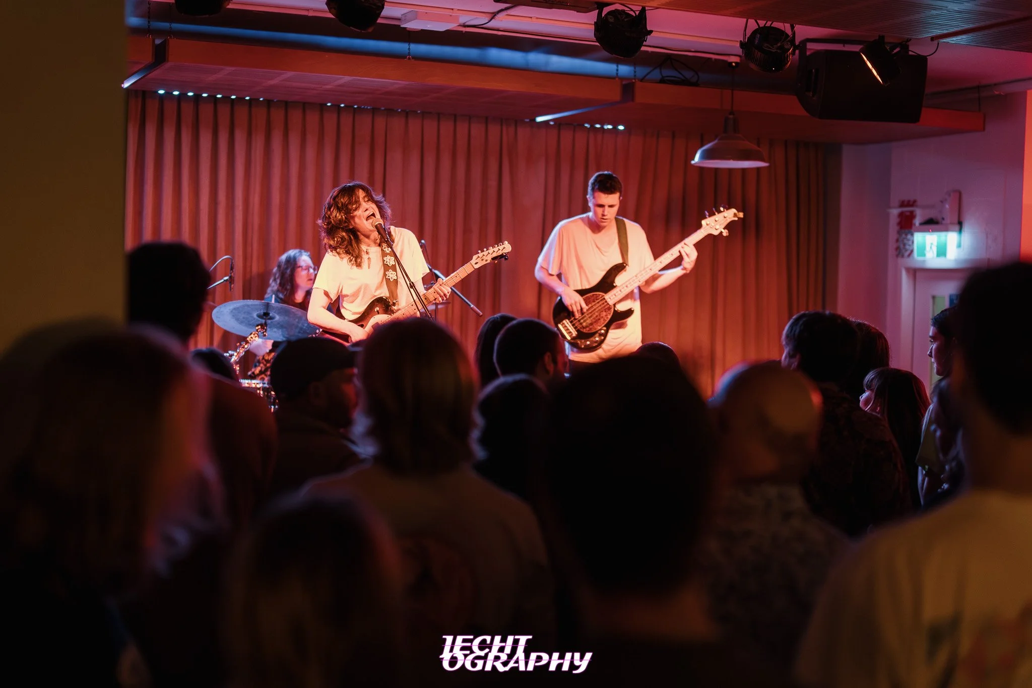 Ingrid and the Ministers plays Parrotdog - Newtown Festival Beer Launch ...