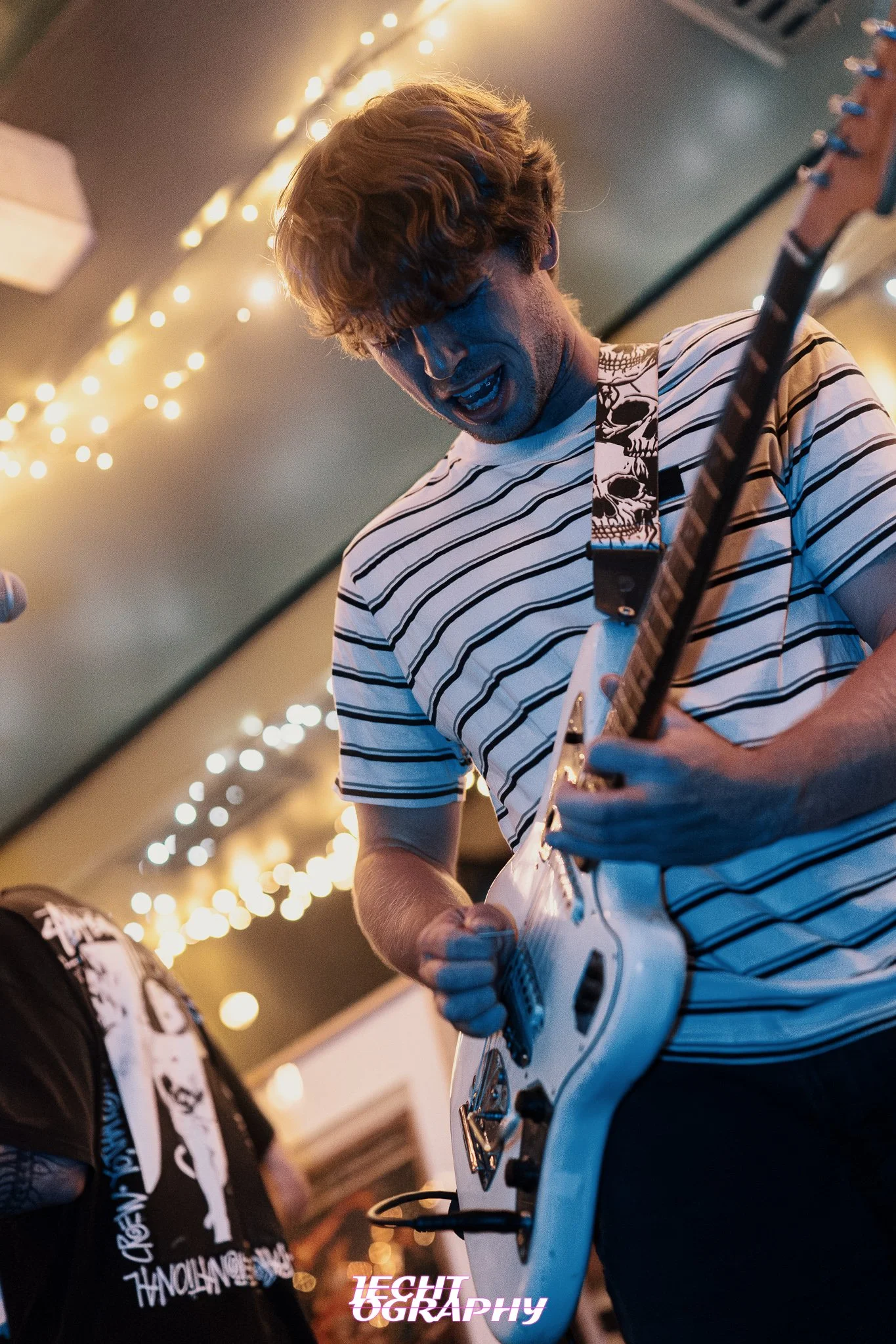 Slow Burn plays The Welsh Dragon - Voodoo Bloo and Slow Burn — Jechtography