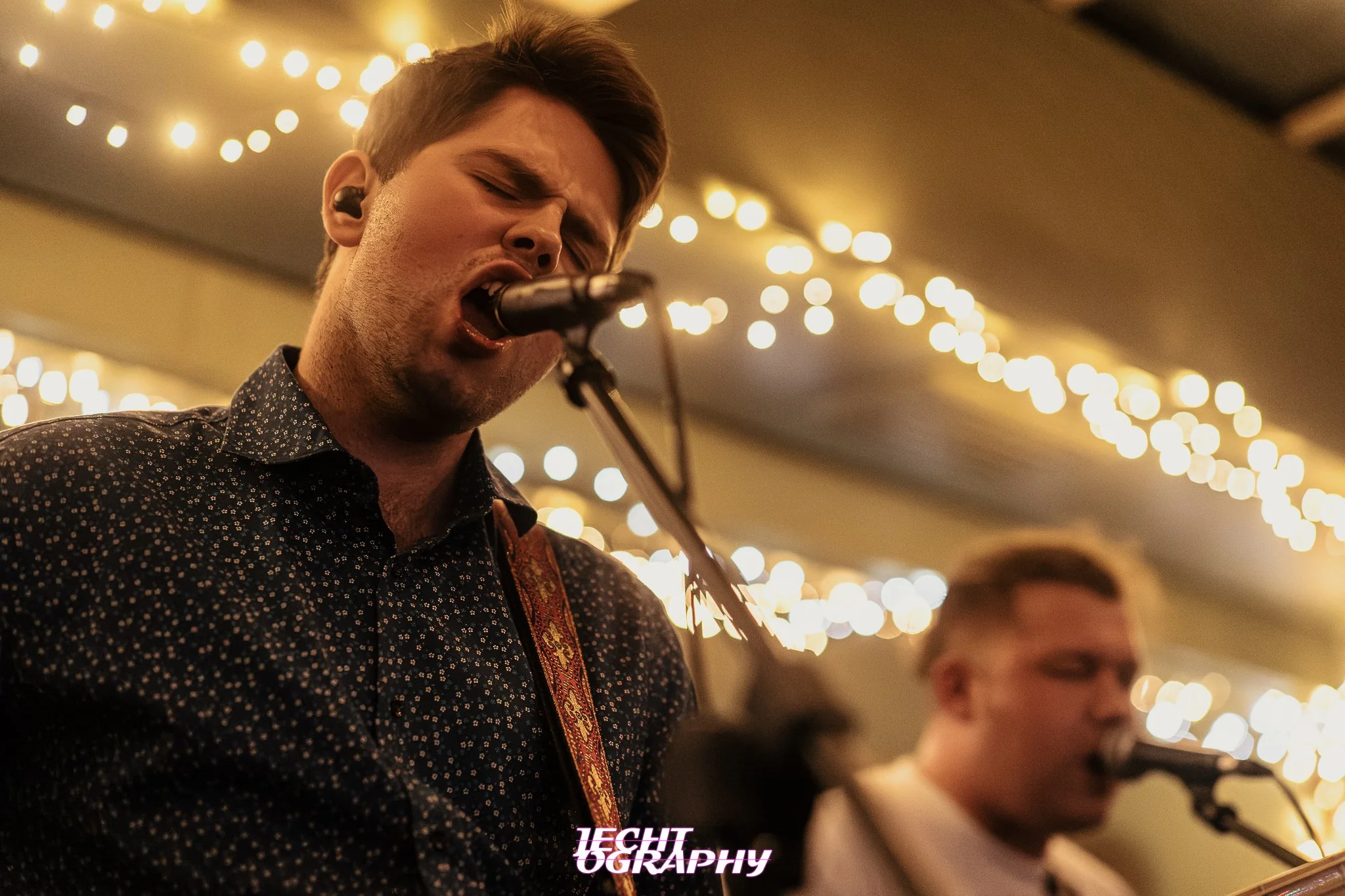 Voodoo Bloo plays The Welsh Dragon - Voodoo Bloo and Slow Burn ...