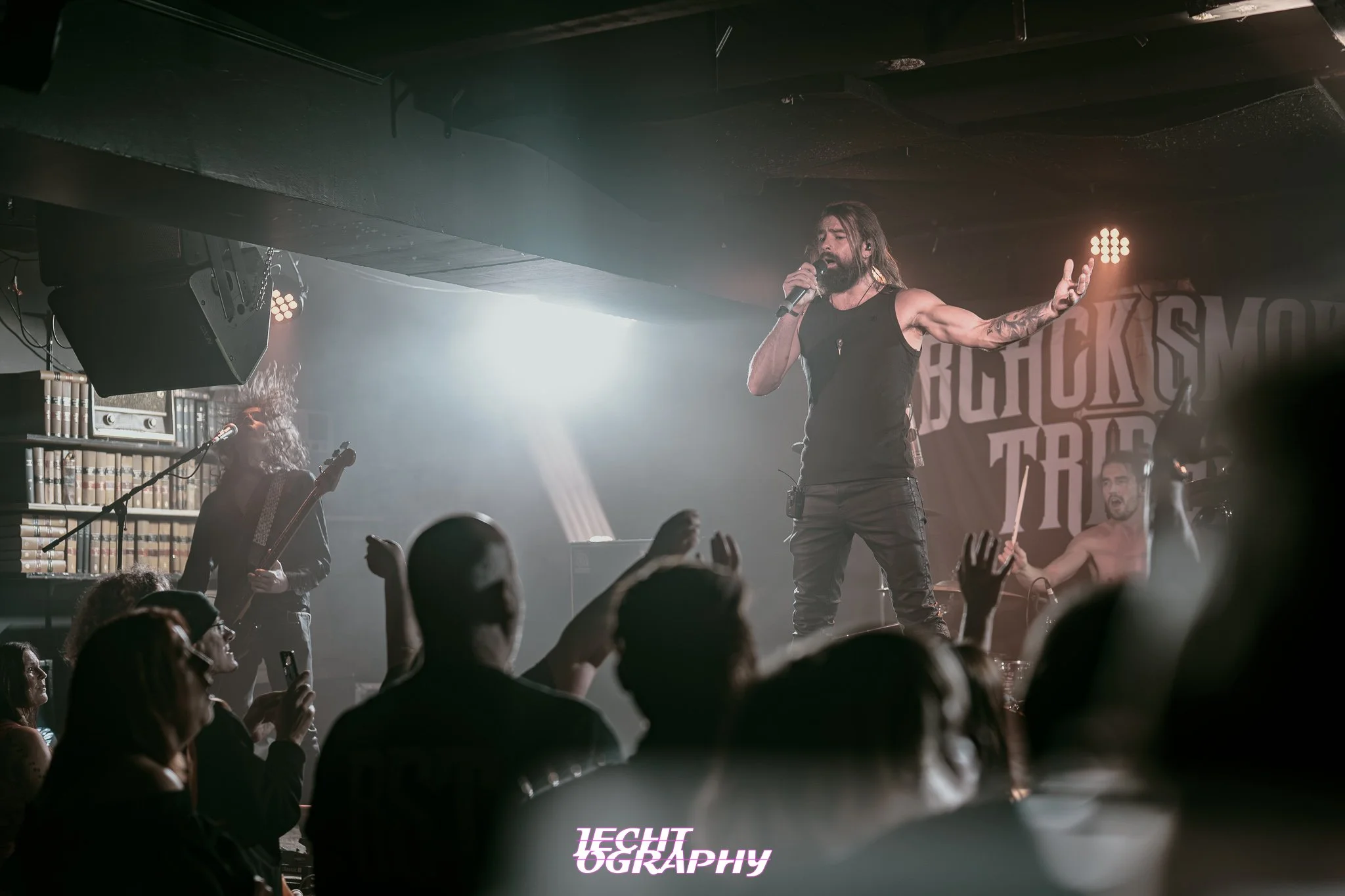 Black Smoke Trigger plays Meow - Black Smoke Trigger with Curlys Jewels ...