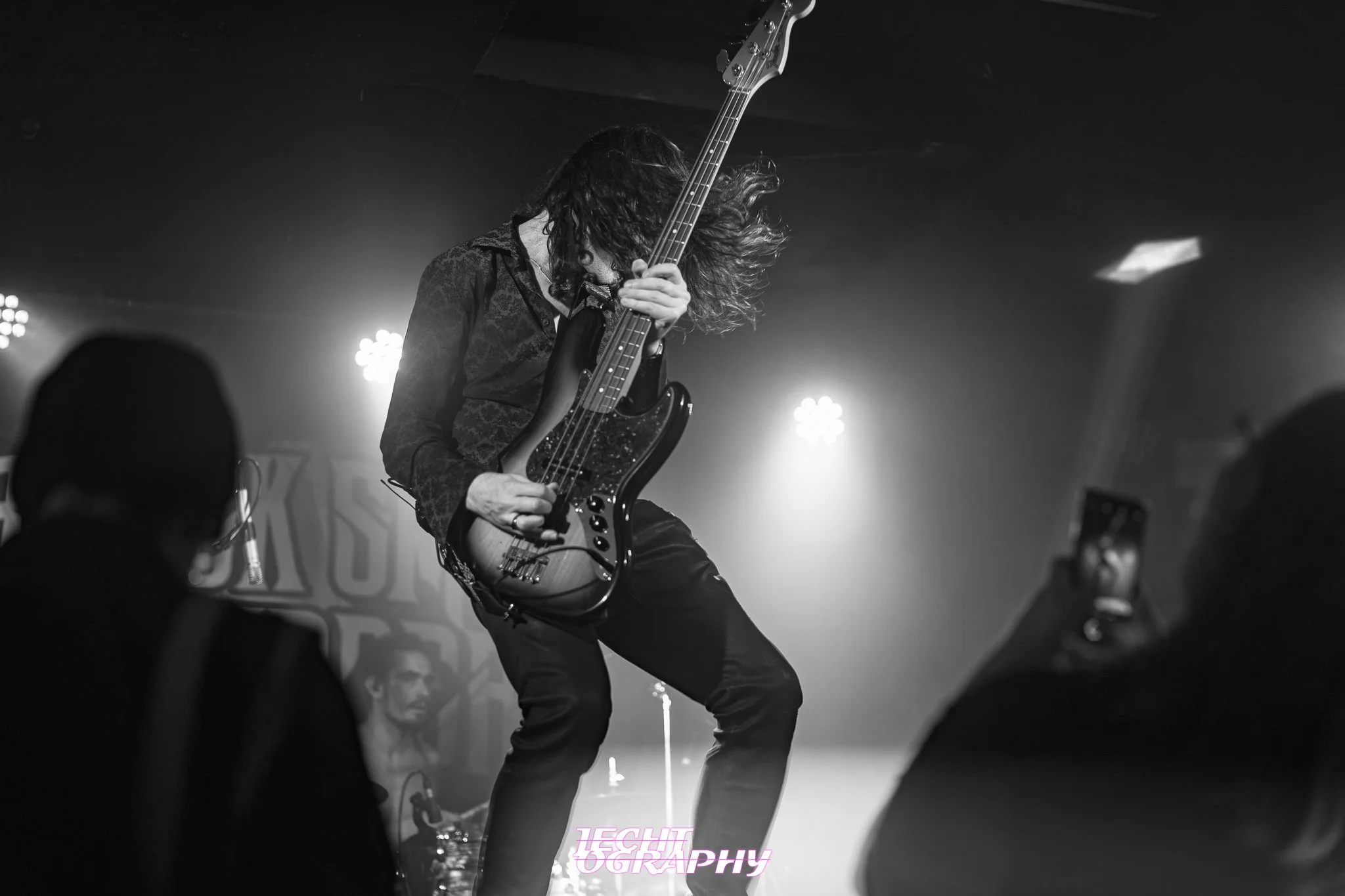 Black Smoke Trigger plays Meow - Black Smoke Trigger with Curlys Jewels ...