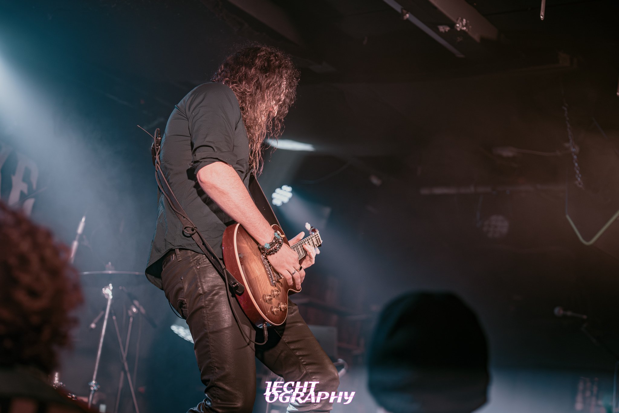 Black Smoke Trigger plays Meow - Black Smoke Trigger with Curlys Jewels ...