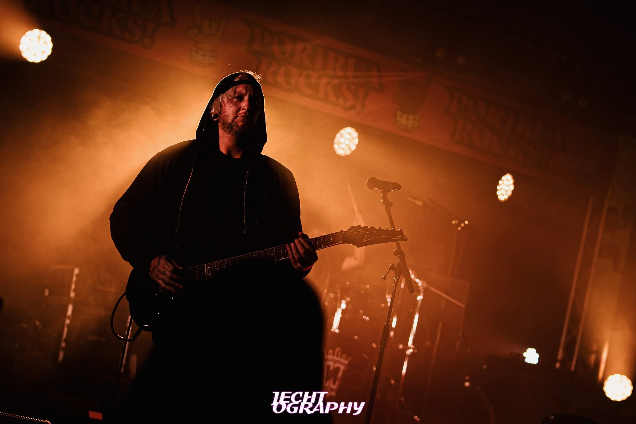 Porirua Rocks 2024 - Pull Down The Sun — Jechtography