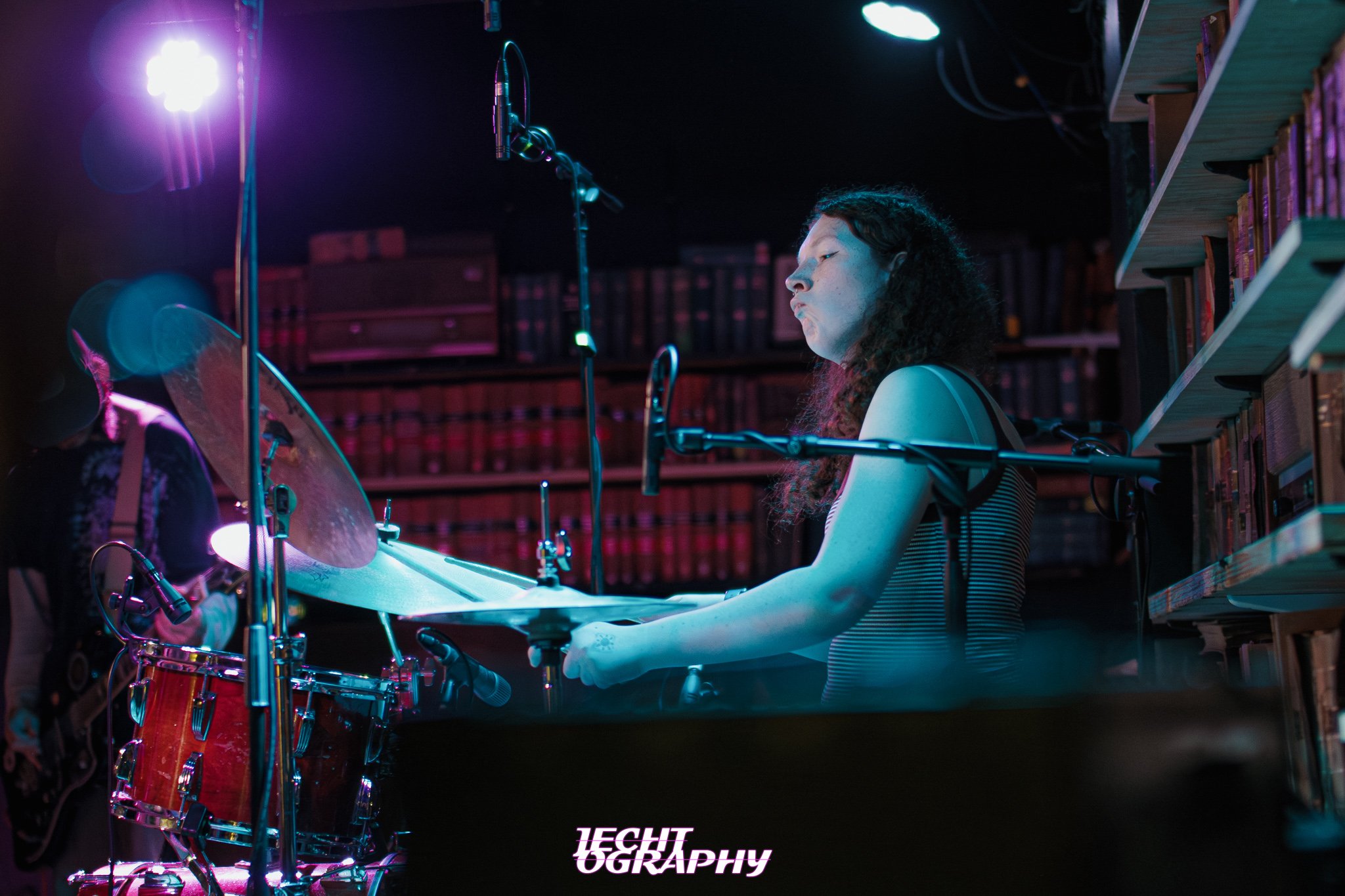 Mudgoose plays Meow - WALLFLOWER VOODOO BLOO MUDGOOSE — Jechtography