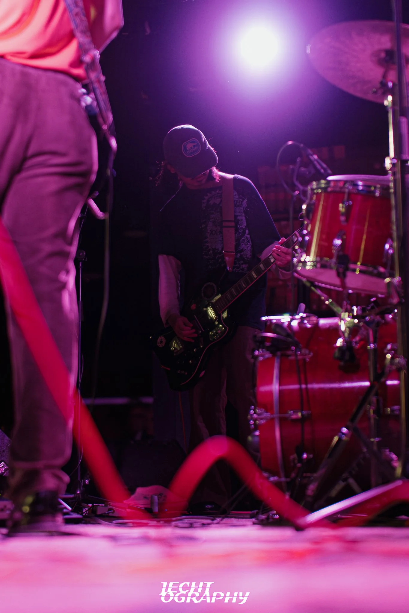 Mudgoose plays Meow - WALLFLOWER VOODOO BLOO MUDGOOSE — Jechtography