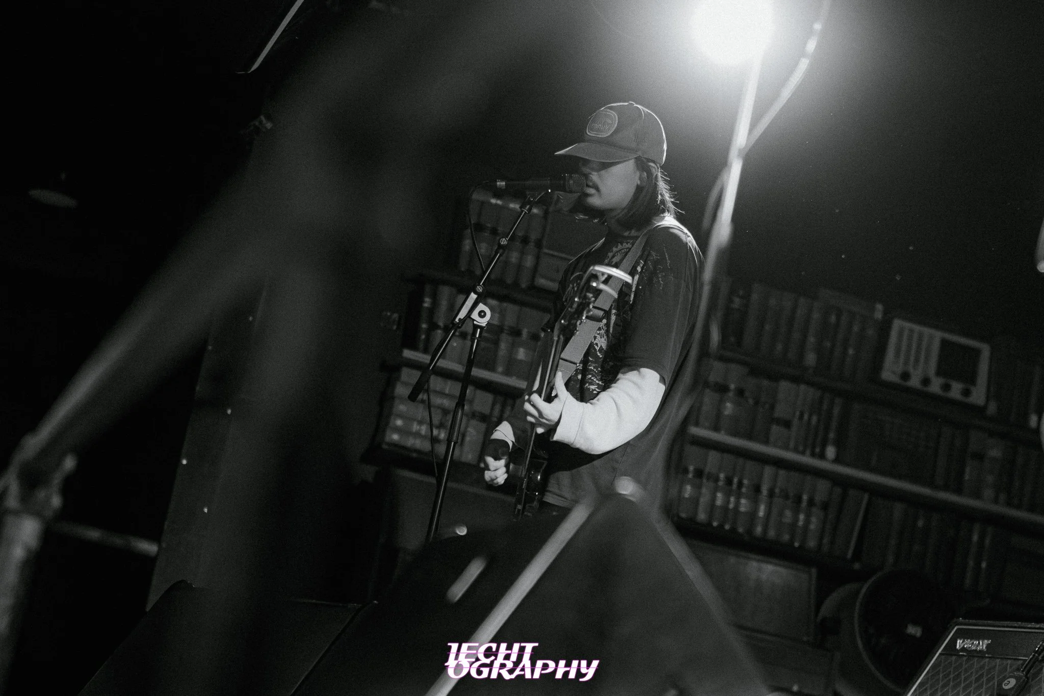 Mudgoose plays Meow - WALLFLOWER VOODOO BLOO MUDGOOSE — Jechtography