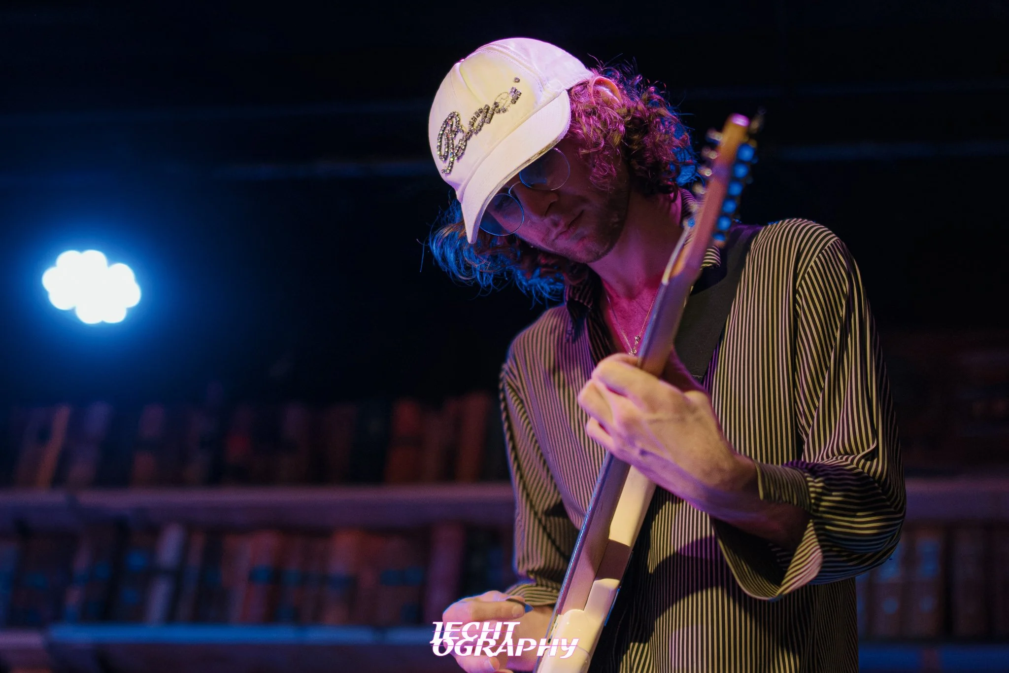 Mudgoose plays Meow - WALLFLOWER VOODOO BLOO MUDGOOSE — Jechtography