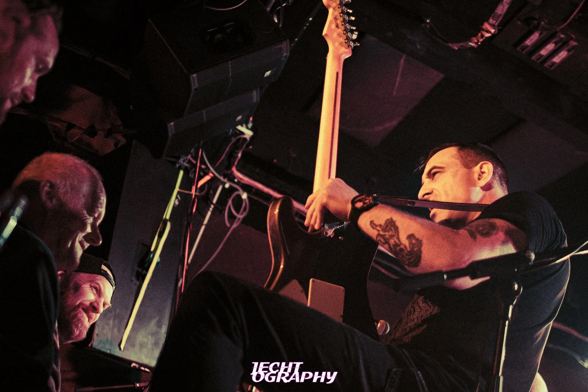 Cave In plays Valhalla - CAVE IN Aotearoa Tour — Jechtography