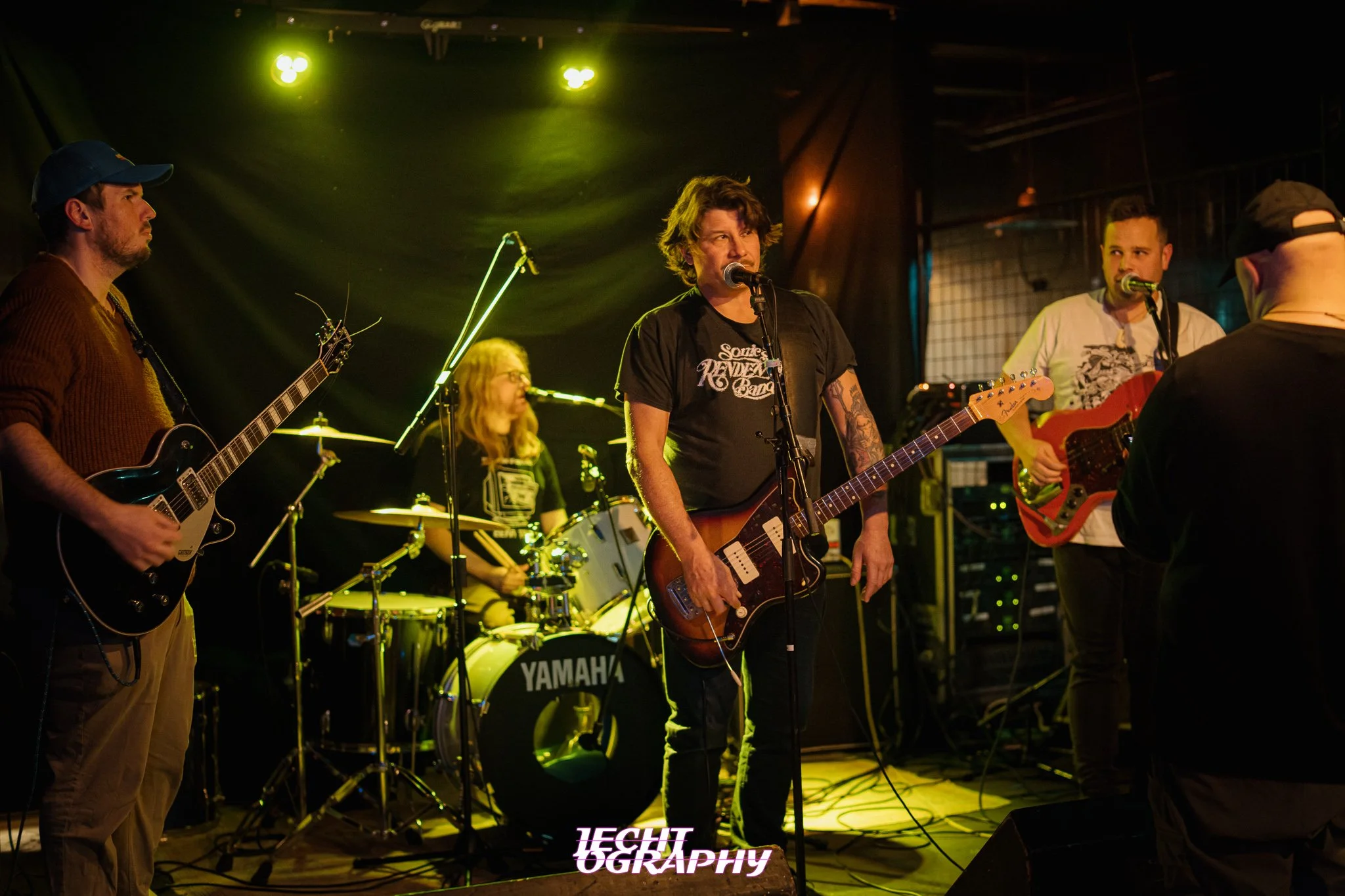 Brad Hunter plays Underworld Tavern - Lets Go To The Beach Album ...