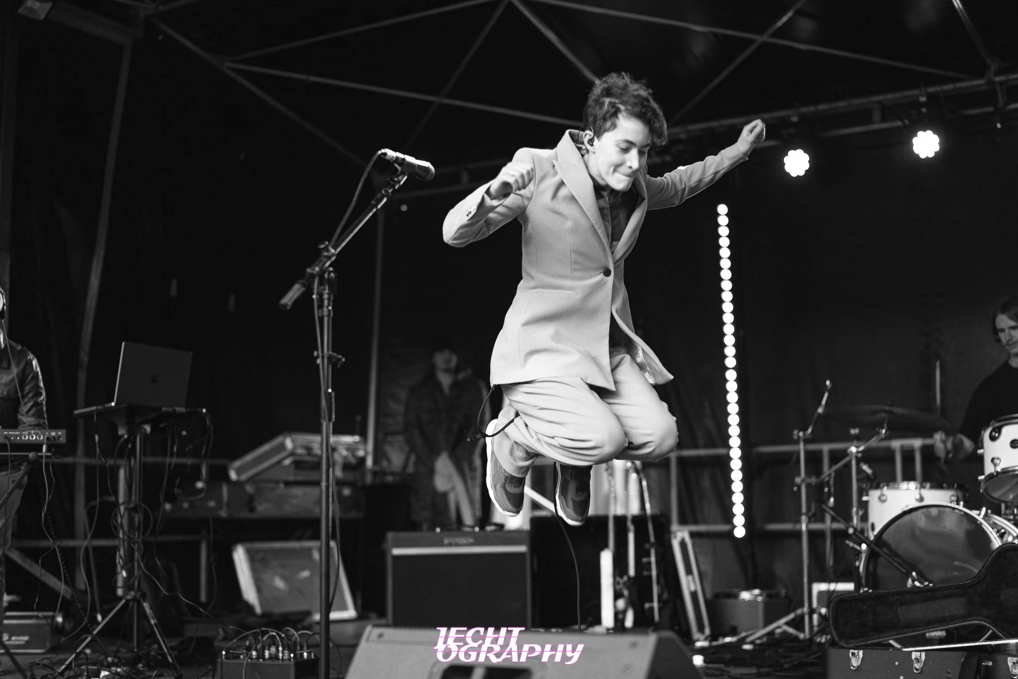 Rocket Berry plays The Courtenay Block Party — Jechtography