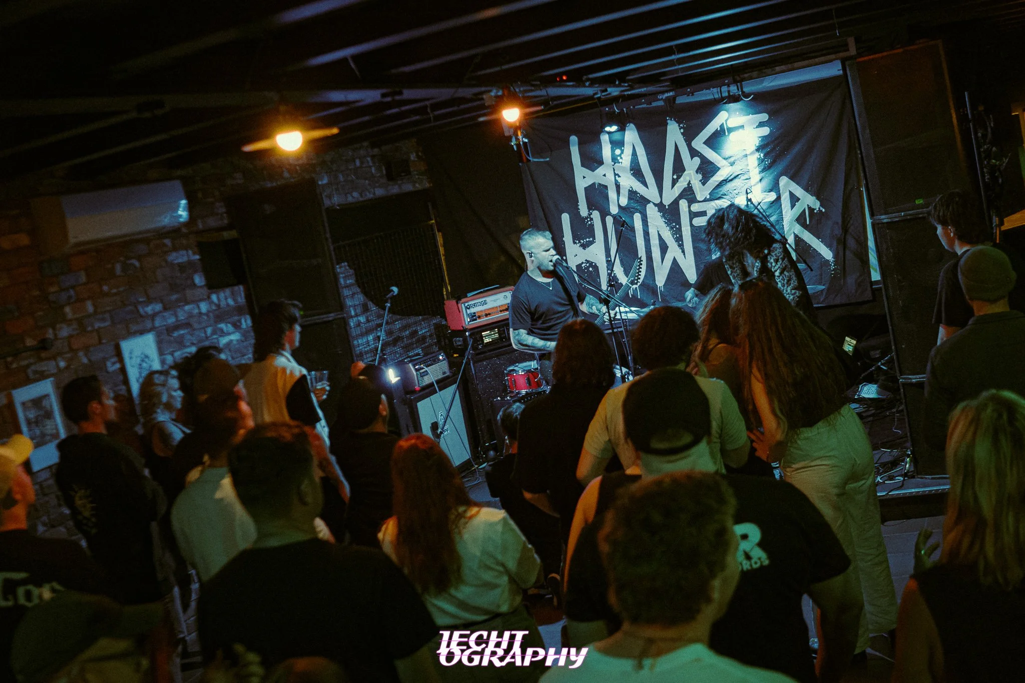 Haast Hunter plays Underworld Tavern - Powder Chutes + Haast Hunter ...