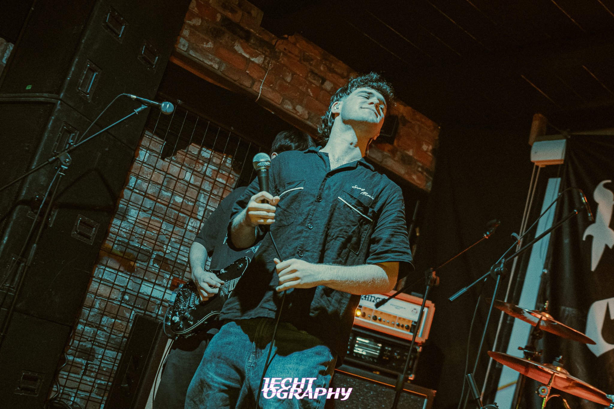 Powder Chutes plays Underworld Tavern - Powder Chutes + Haast Hunter ...