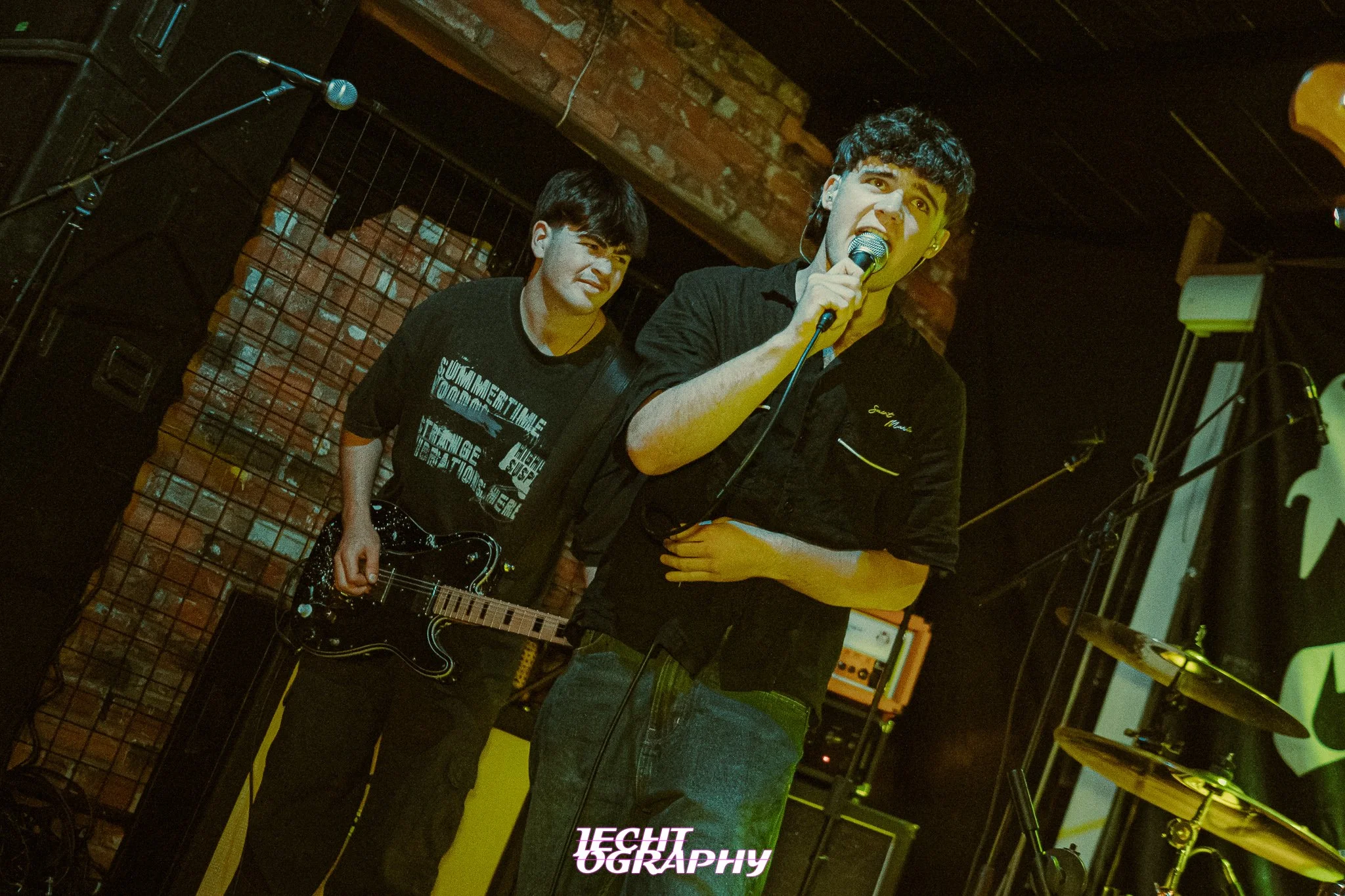 Powder Chutes plays Underworld Tavern - Powder Chutes + Haast Hunter ...